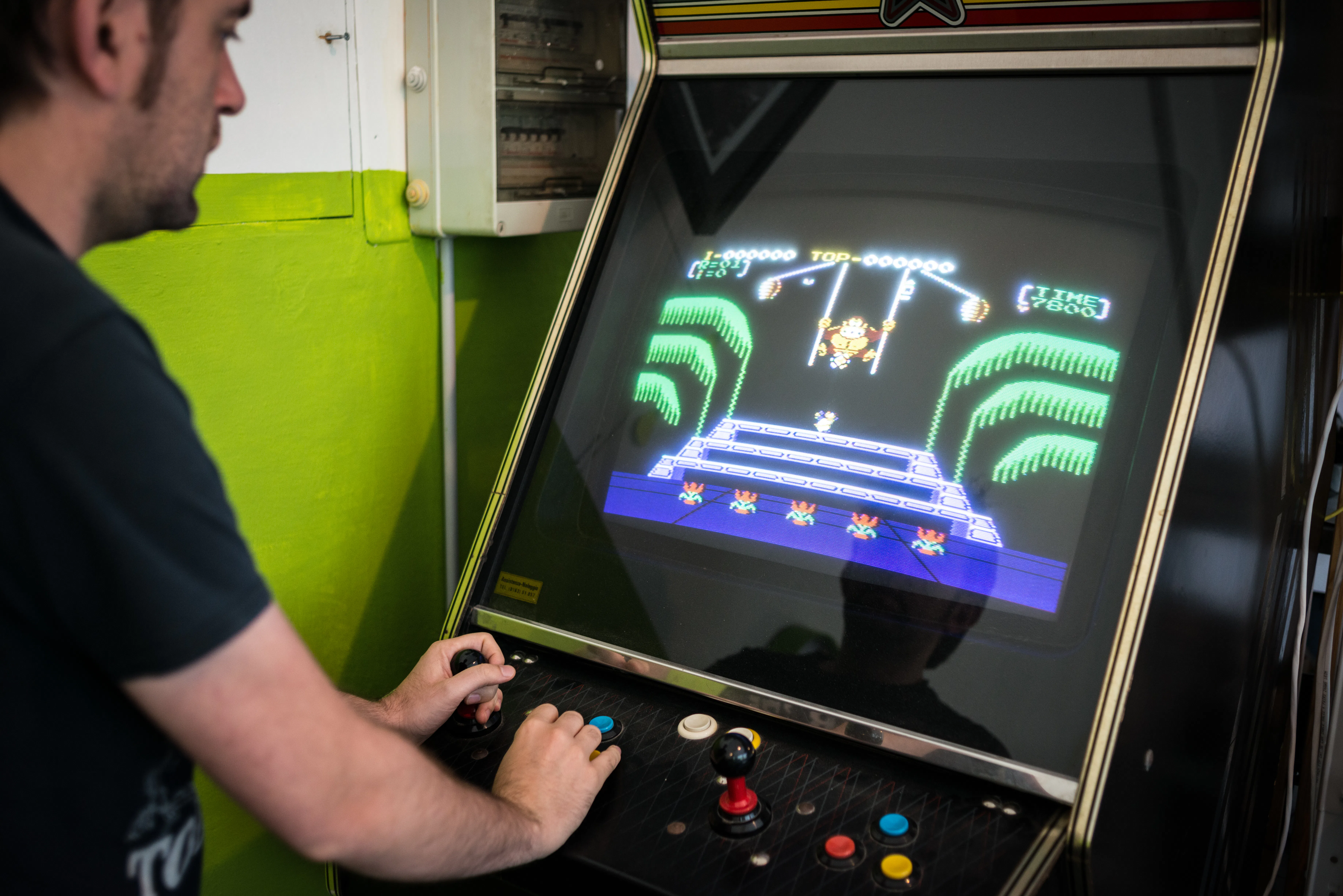 This in-browser game emulator lets remote friends be Player 2
