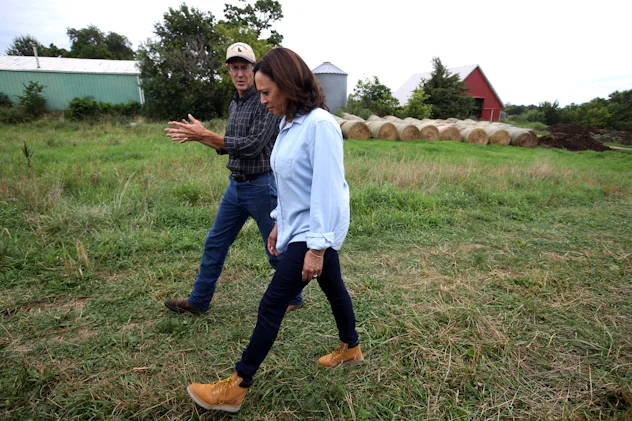 25 Kamala Harris' Outfits That Prove She's The Best At Power Dressing