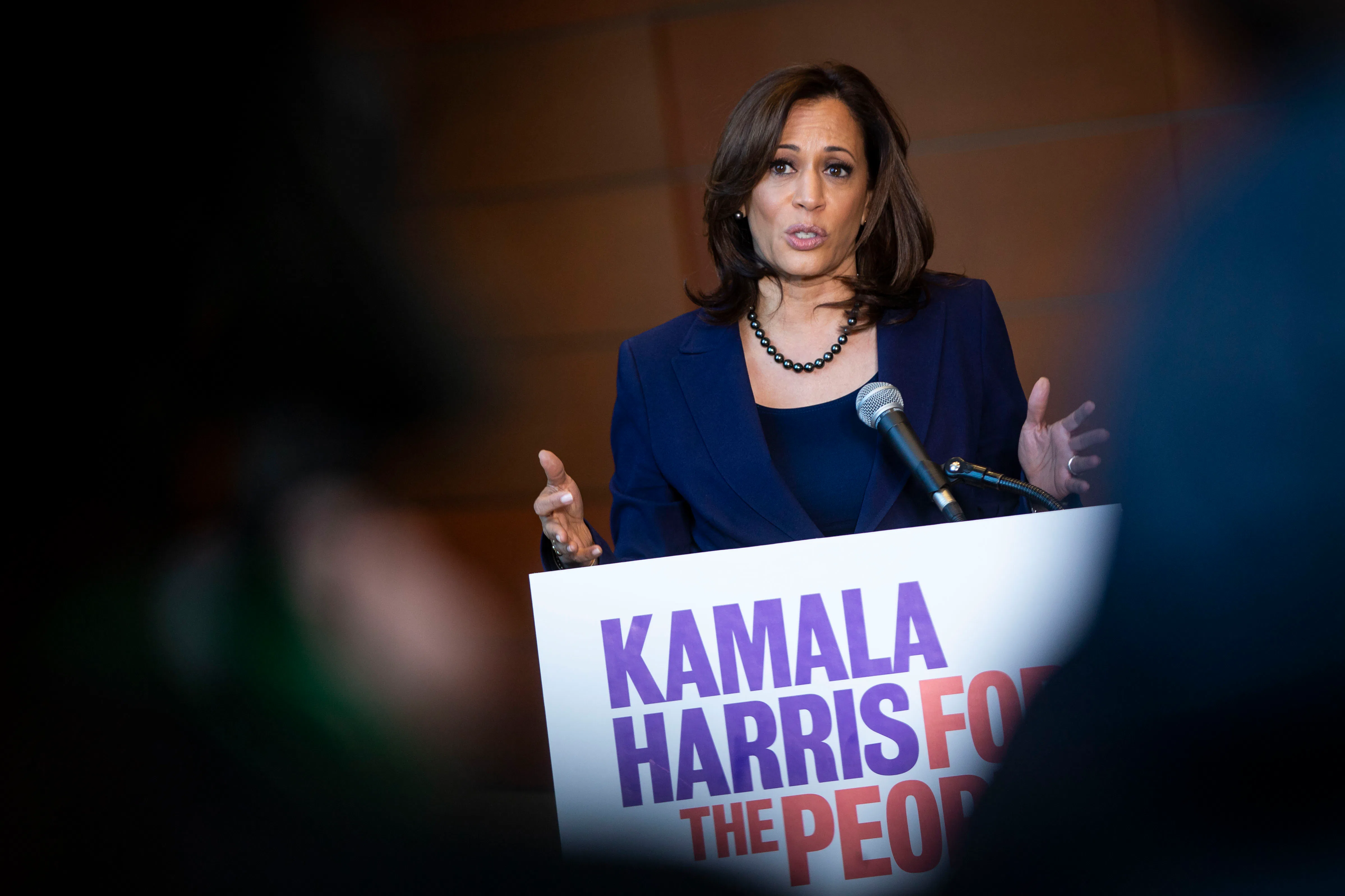 25 Kamala Harris' Outfits That Prove She's The Best At Power Dressing