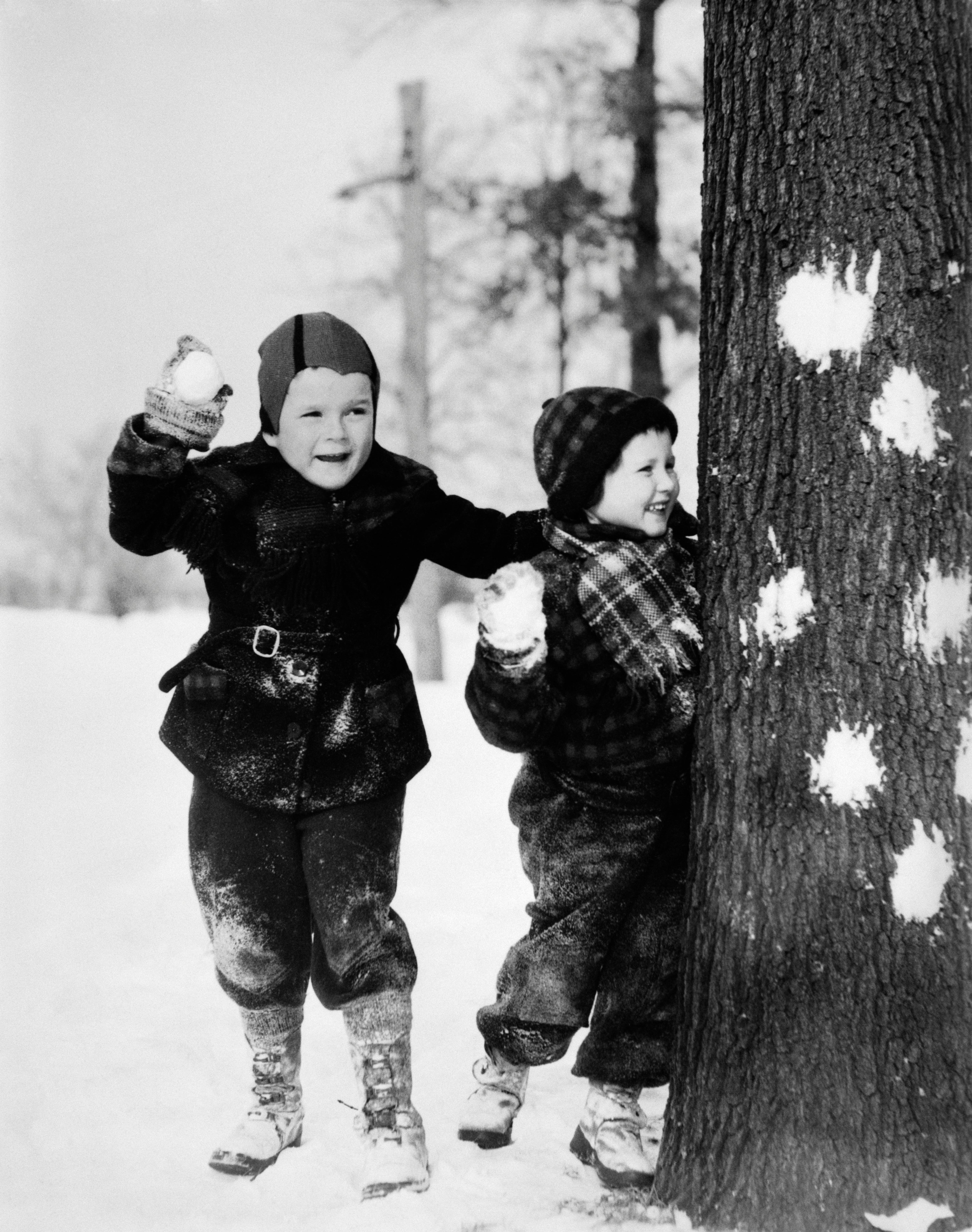 Vintage Winter Photos To Make You Feel Cozy