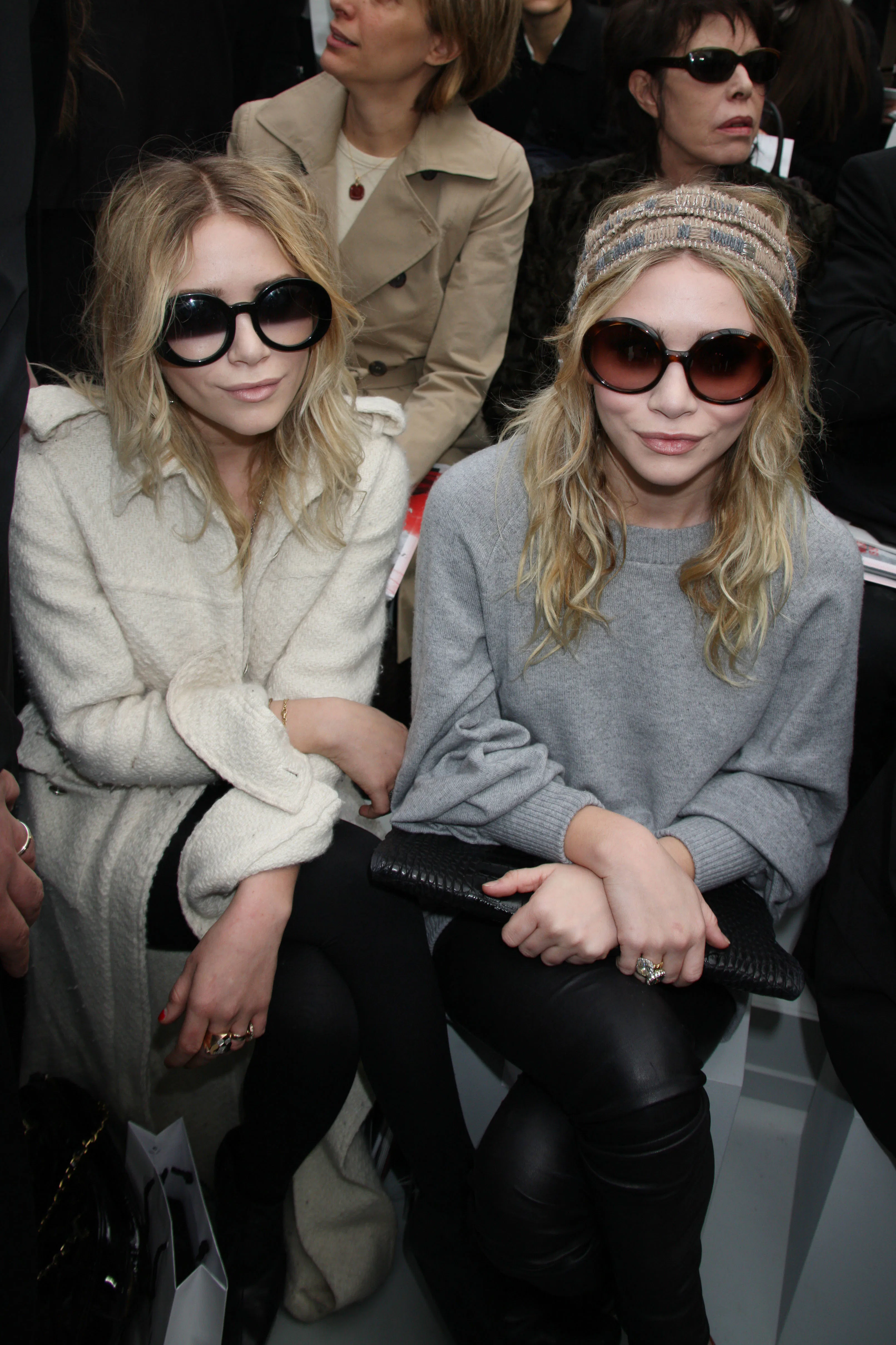 Mary-Kate & Ashley Olsen's Most Iconic Outfits Confirm The Twins Have ...