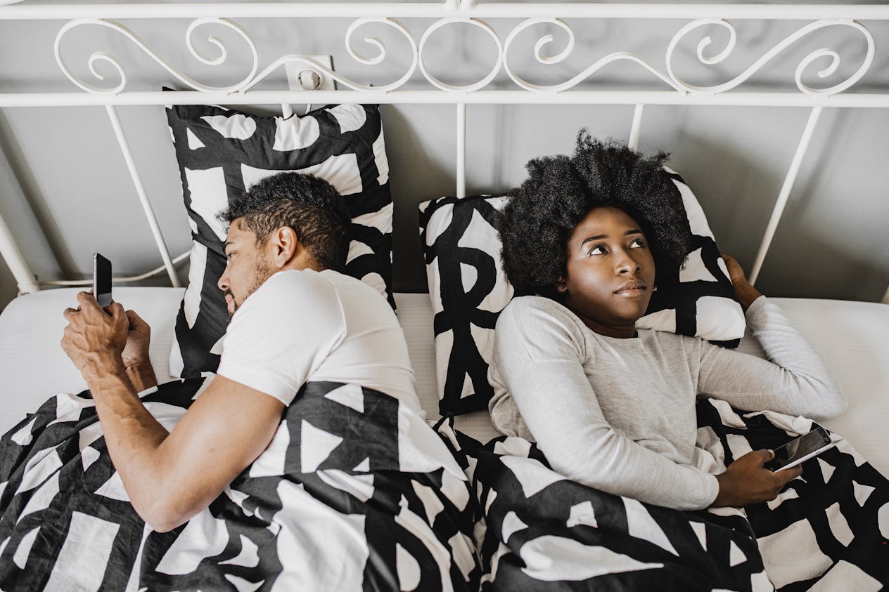 20 Creepy Habits Untrustworthy People Have In Common