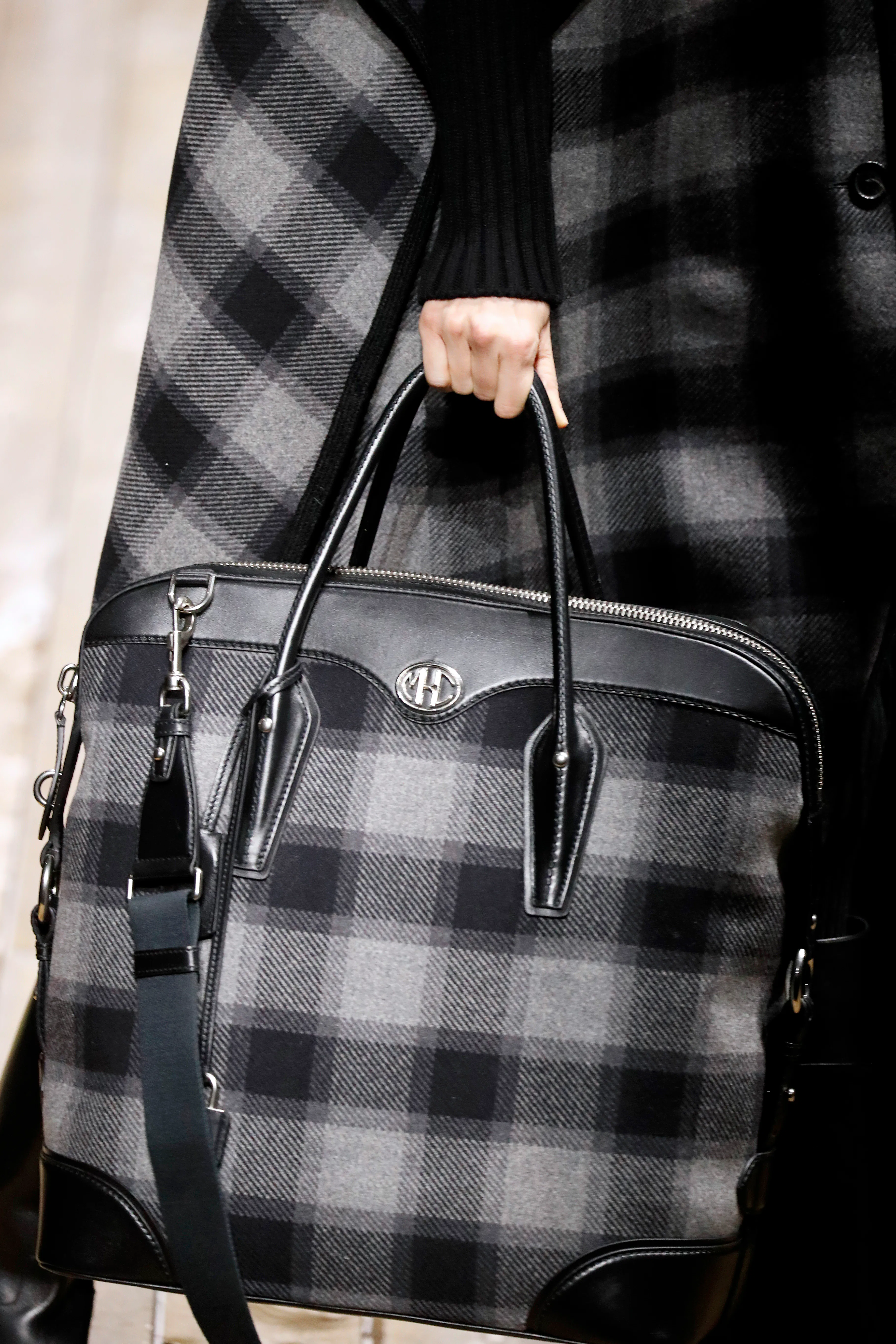 10 Fall 2020 Handbag Trends You Can Start Wearing Now