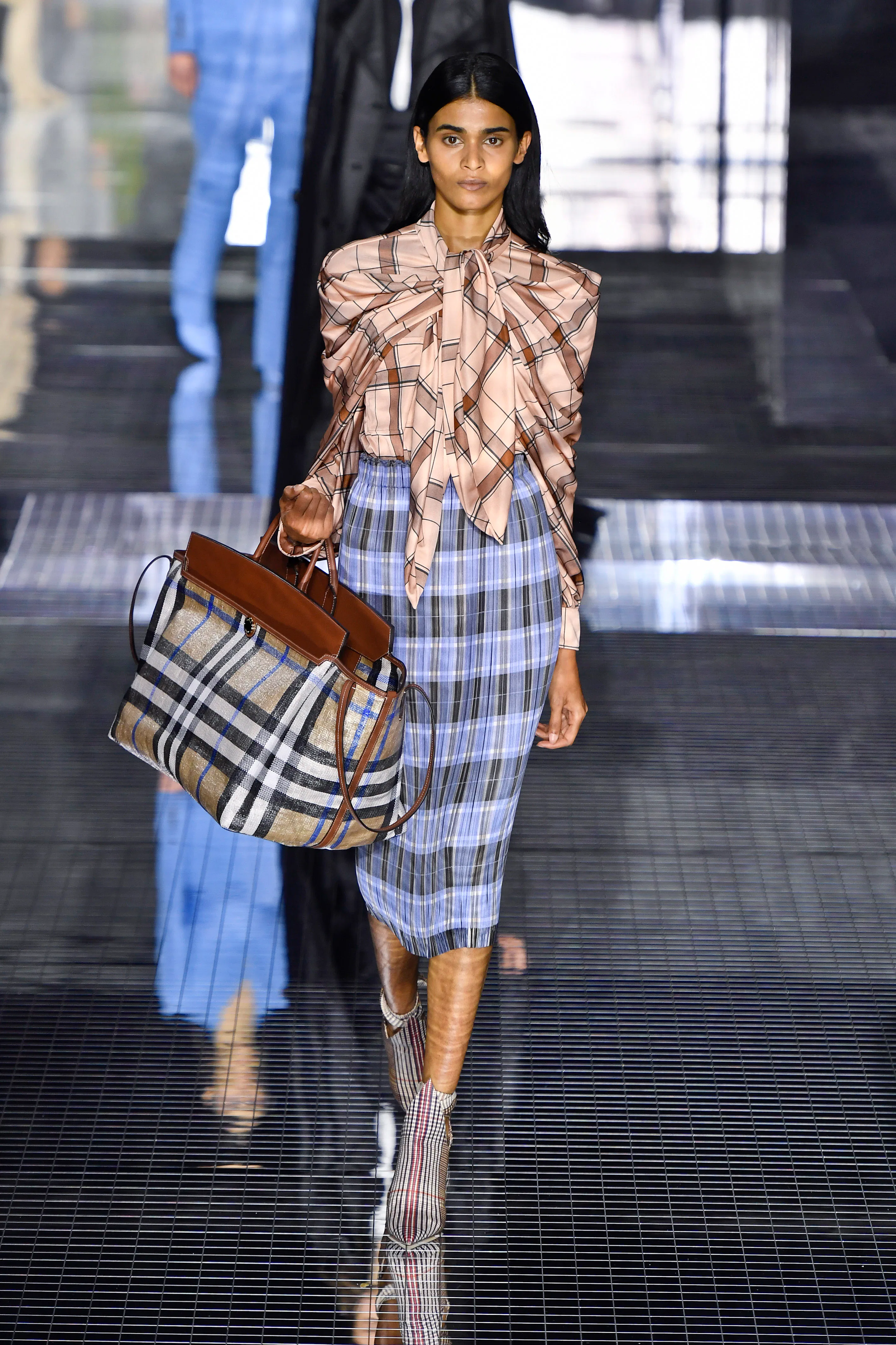 6 Fall/Winter 2020 Trends From The London Fashion Week Runways