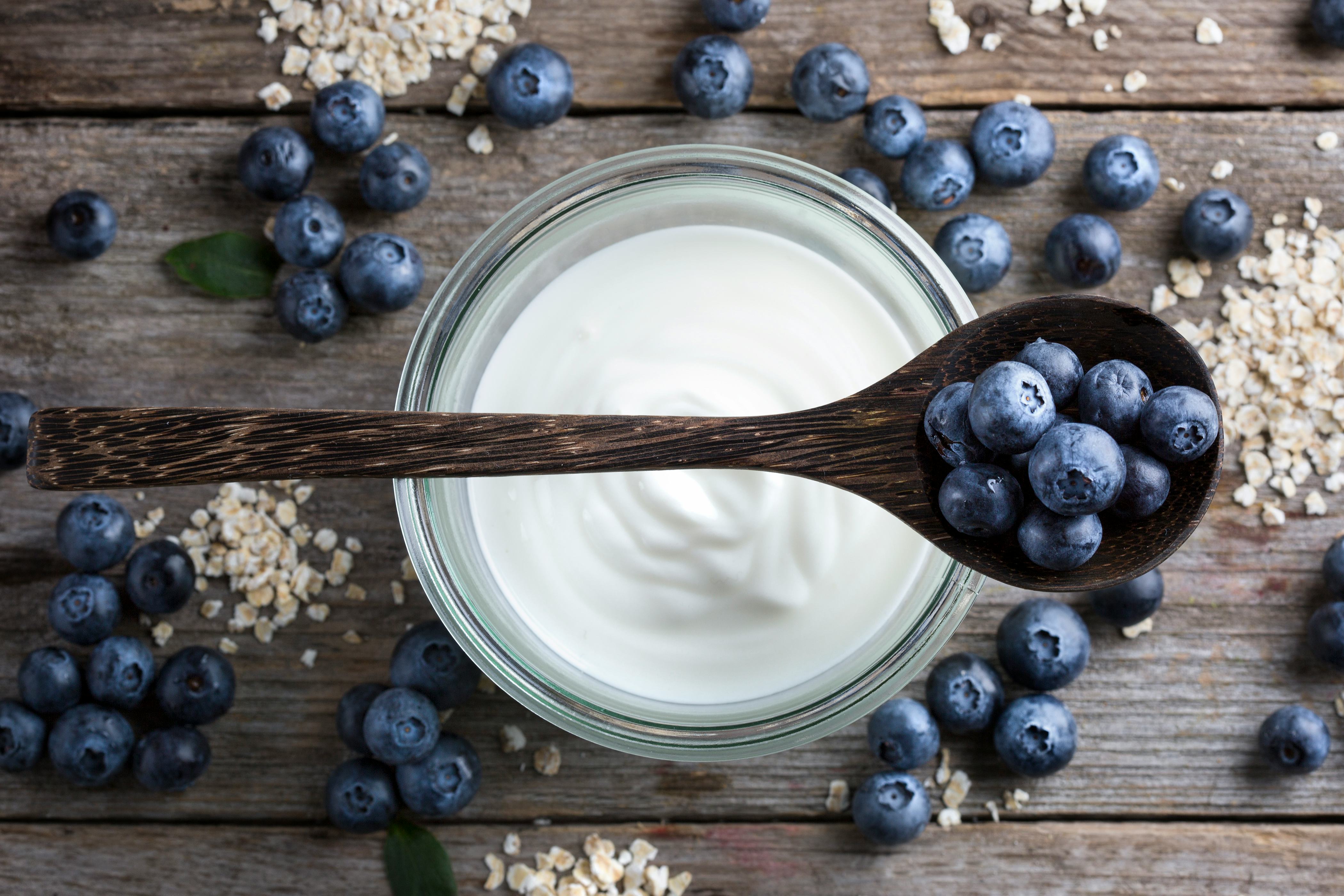 8 Foods That Help Wean Your Baby Off Breast Milk, According To Experts