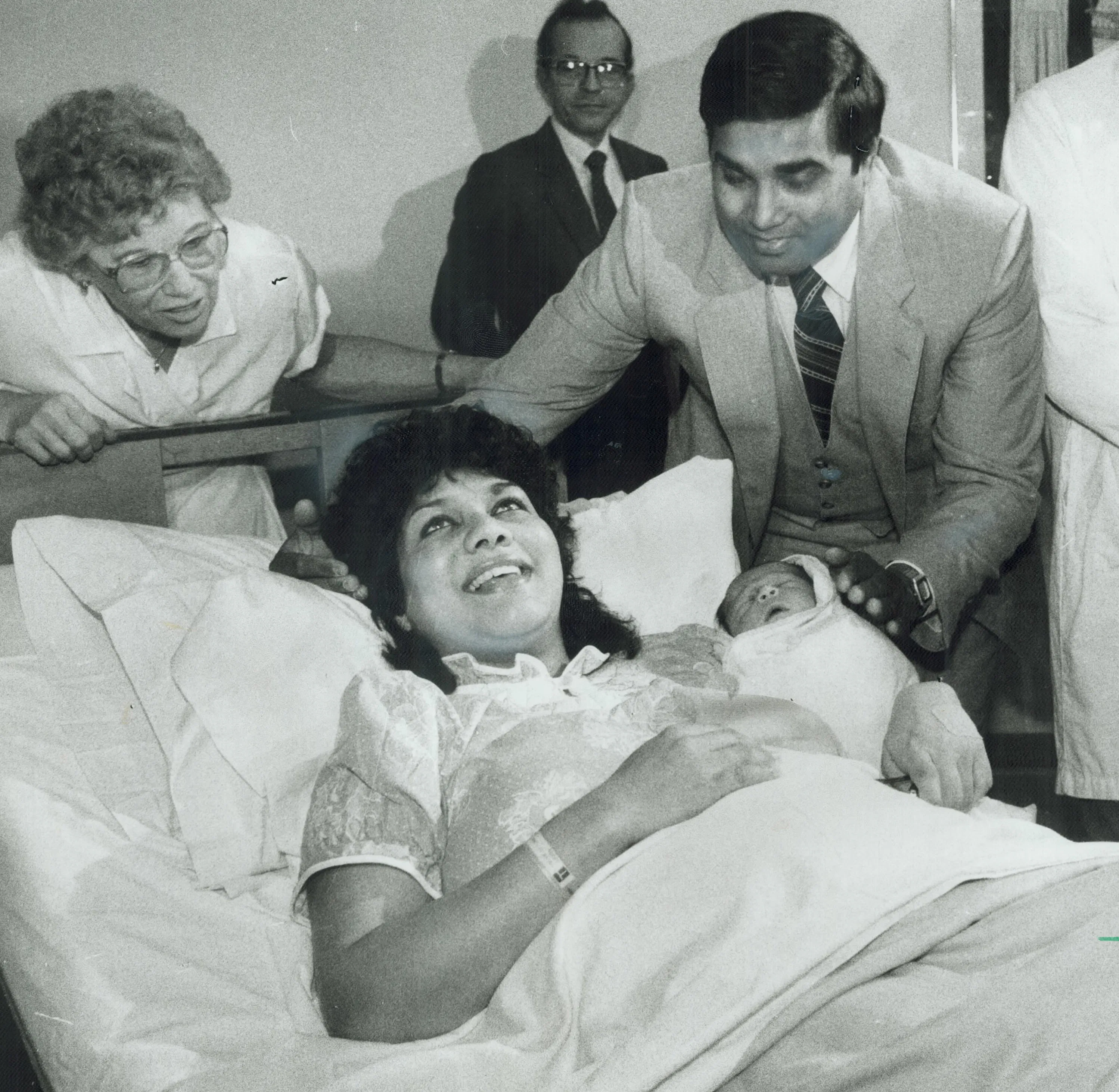These Vintage Maternity Ward Photos Prove That Motherhood Is Timeless