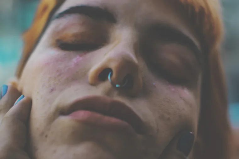 9 Turmeric Beauty Benefits That'll Convince You To Reach For The Spice ...