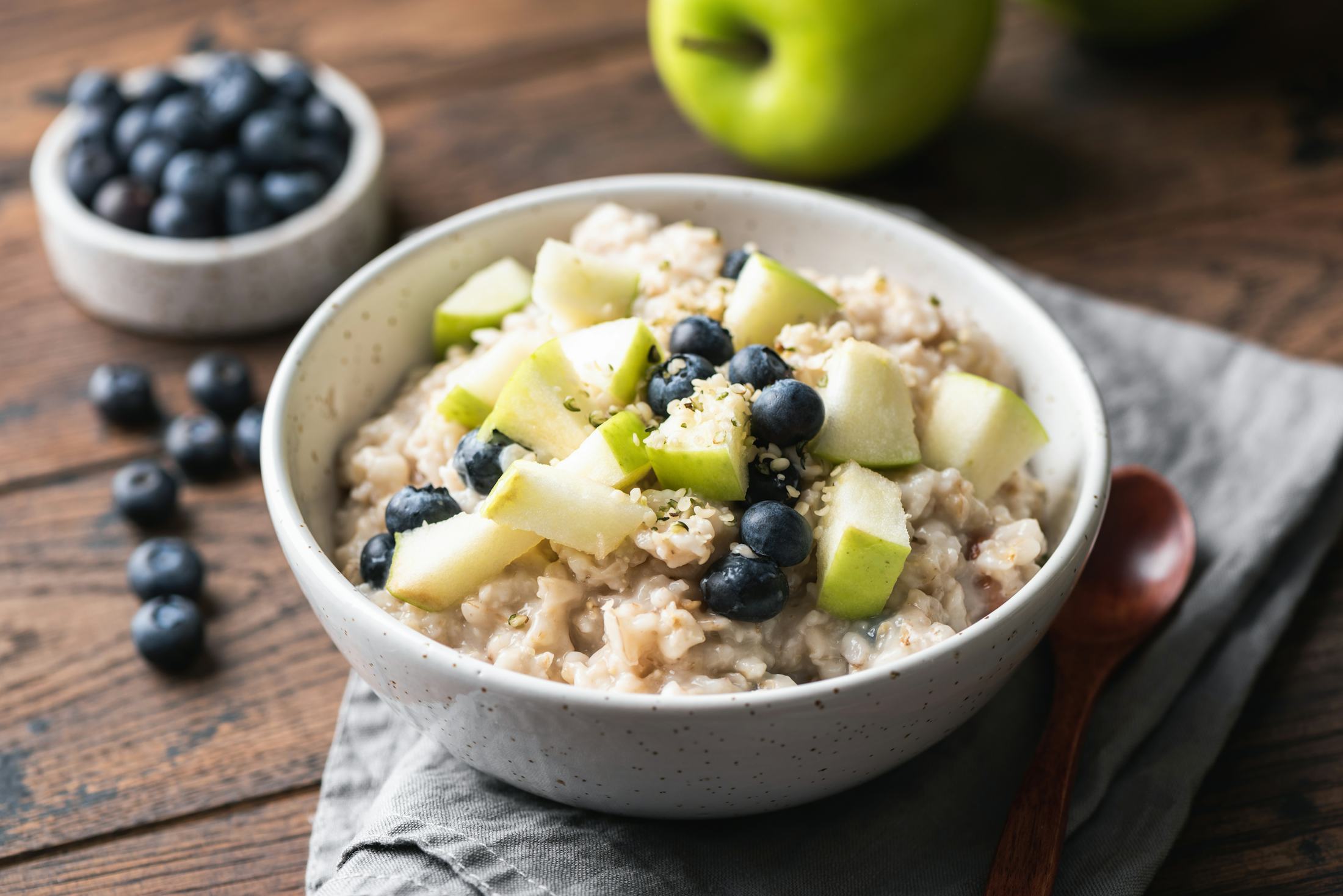 7 Healthy, Filling Foods To Eat Throughout The Day, So You're Never Hungry