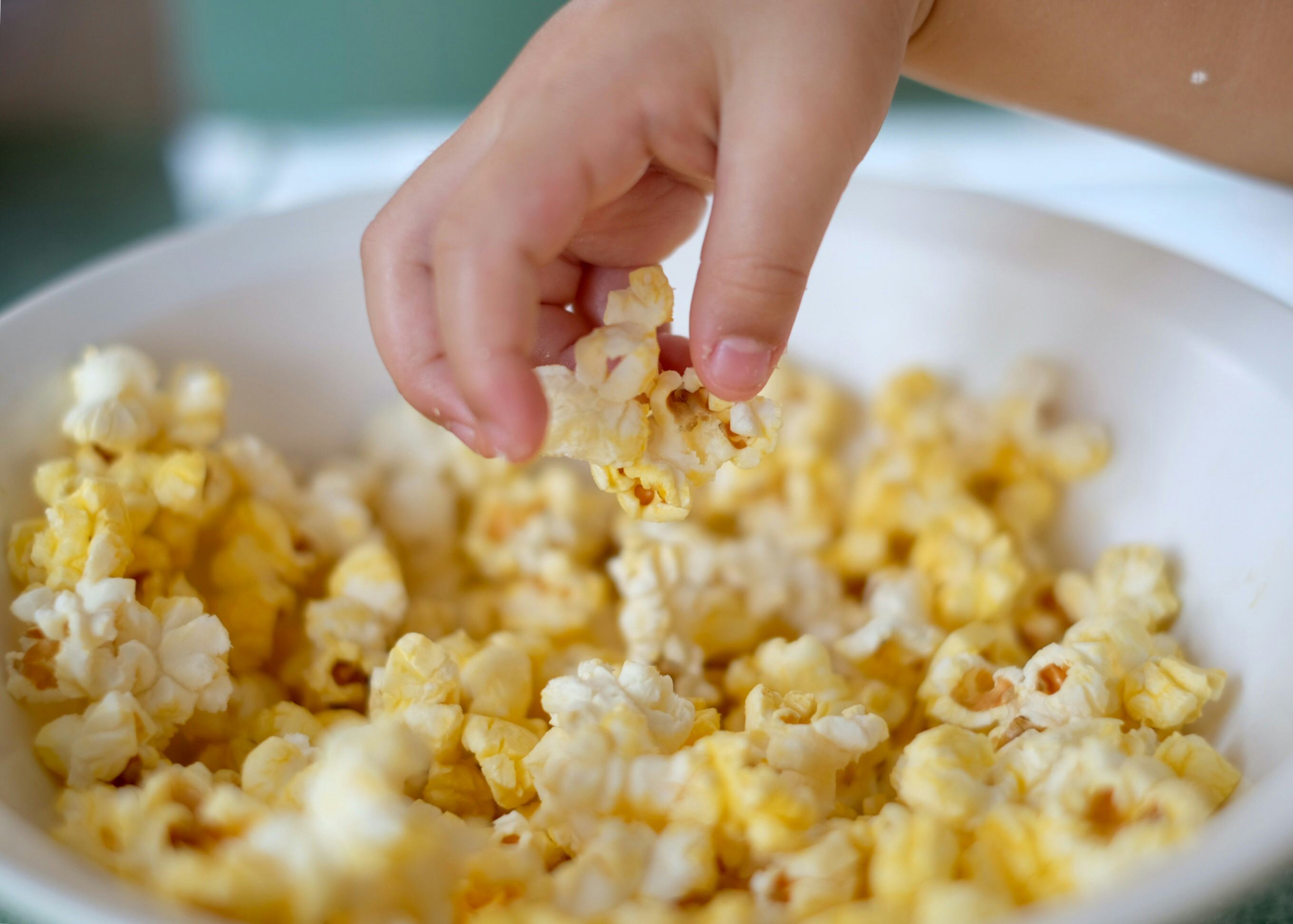 7 Healthy, Filling Foods To Eat Throughout The Day, So You're Never Hungry