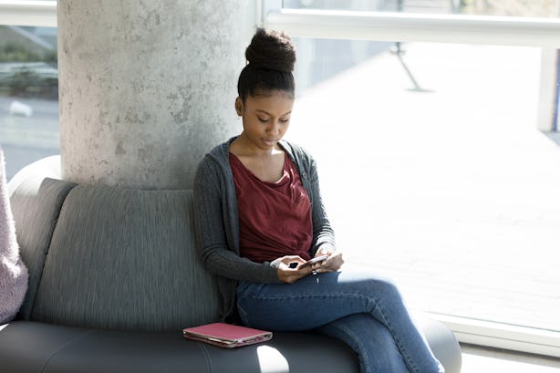 7 Signs You're Being Facebook Stalked, Because OMG There Are So Many Clues