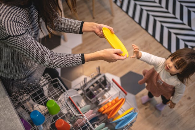 10 Practical Things You Can Teach Your Kids While You Have The Time