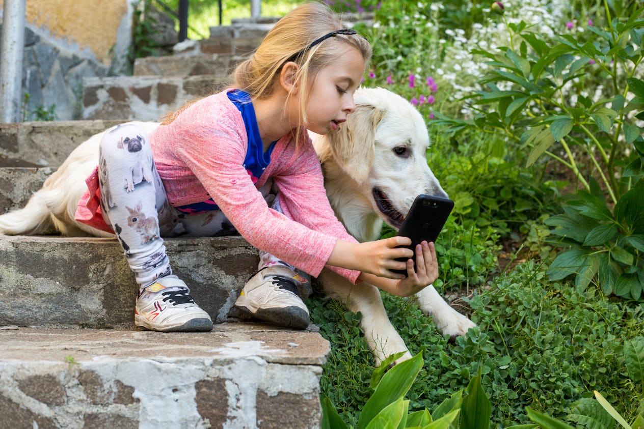 15 Fun Activities For Dogs Kids That ll Keep Them Both Out Of Your Hair 15-fun-activities-for-dogs-kids-that-ll-keep-them-both-out-of-your-hair