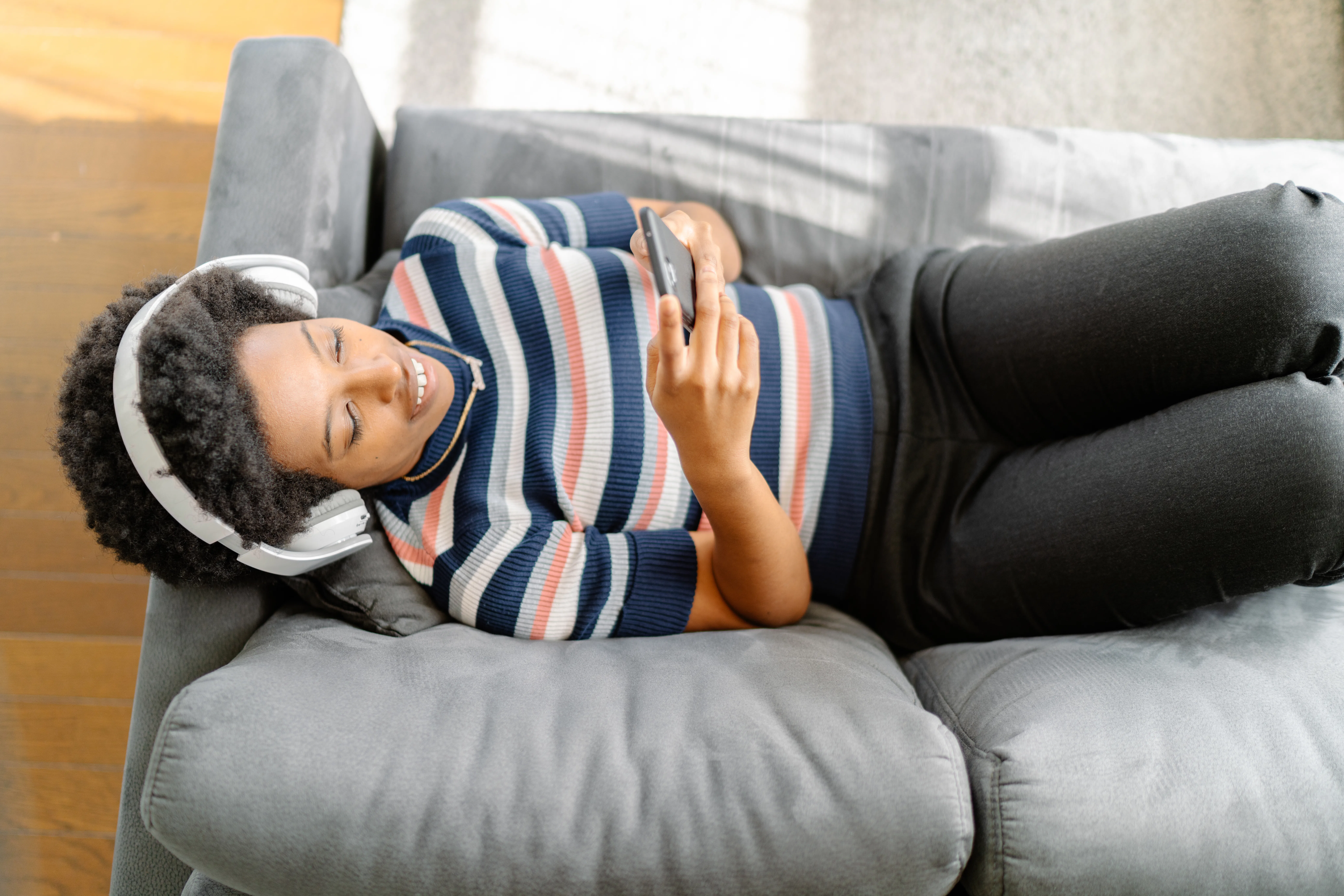 15 Stories About Single People Dating During The Coronavirus Outbreak