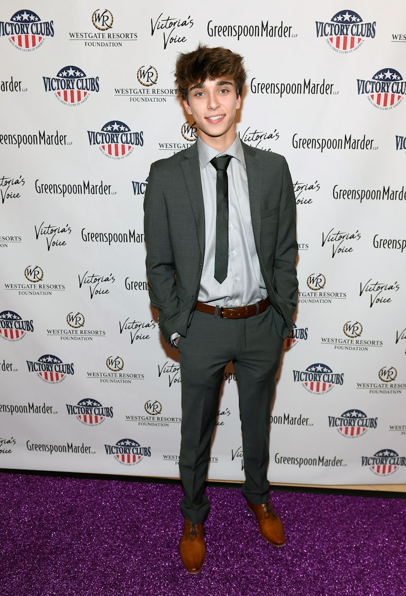 What’s A Simp? This TikTok-Famous Term Is Toxic