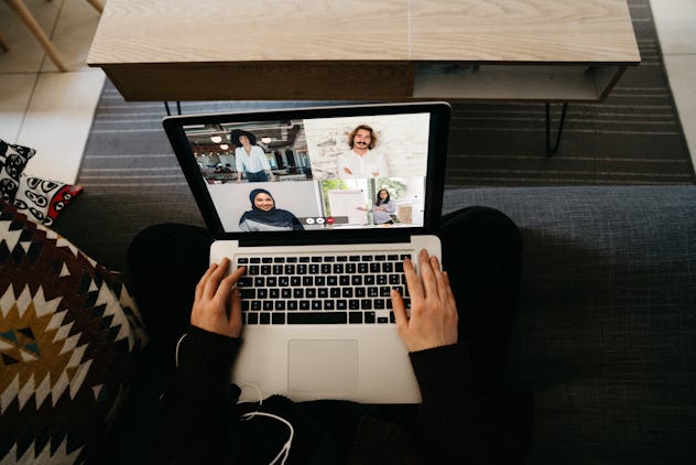 17 Conversation Starters To Try On Zoom When You're Waiting For The ...