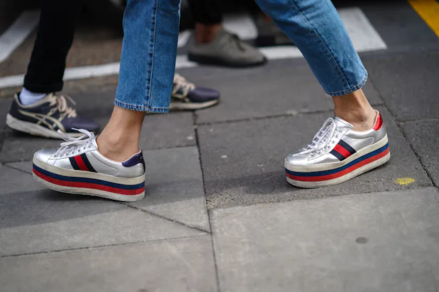 5 '90s Shoe Trends That You'll See Everywhere This Summer