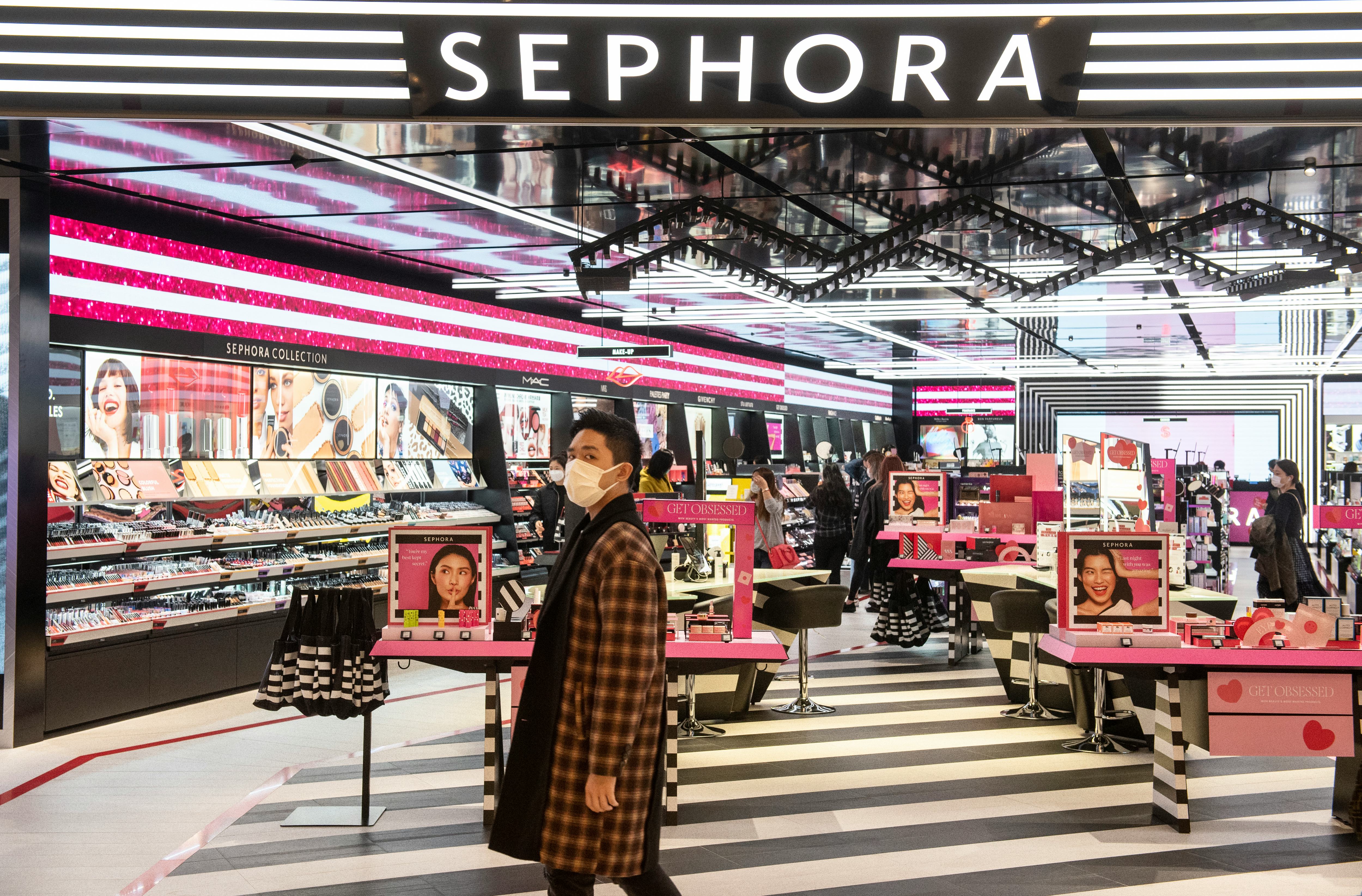 Sephora's Beauty Insider Loyalty Program Just Added So Many New Perks