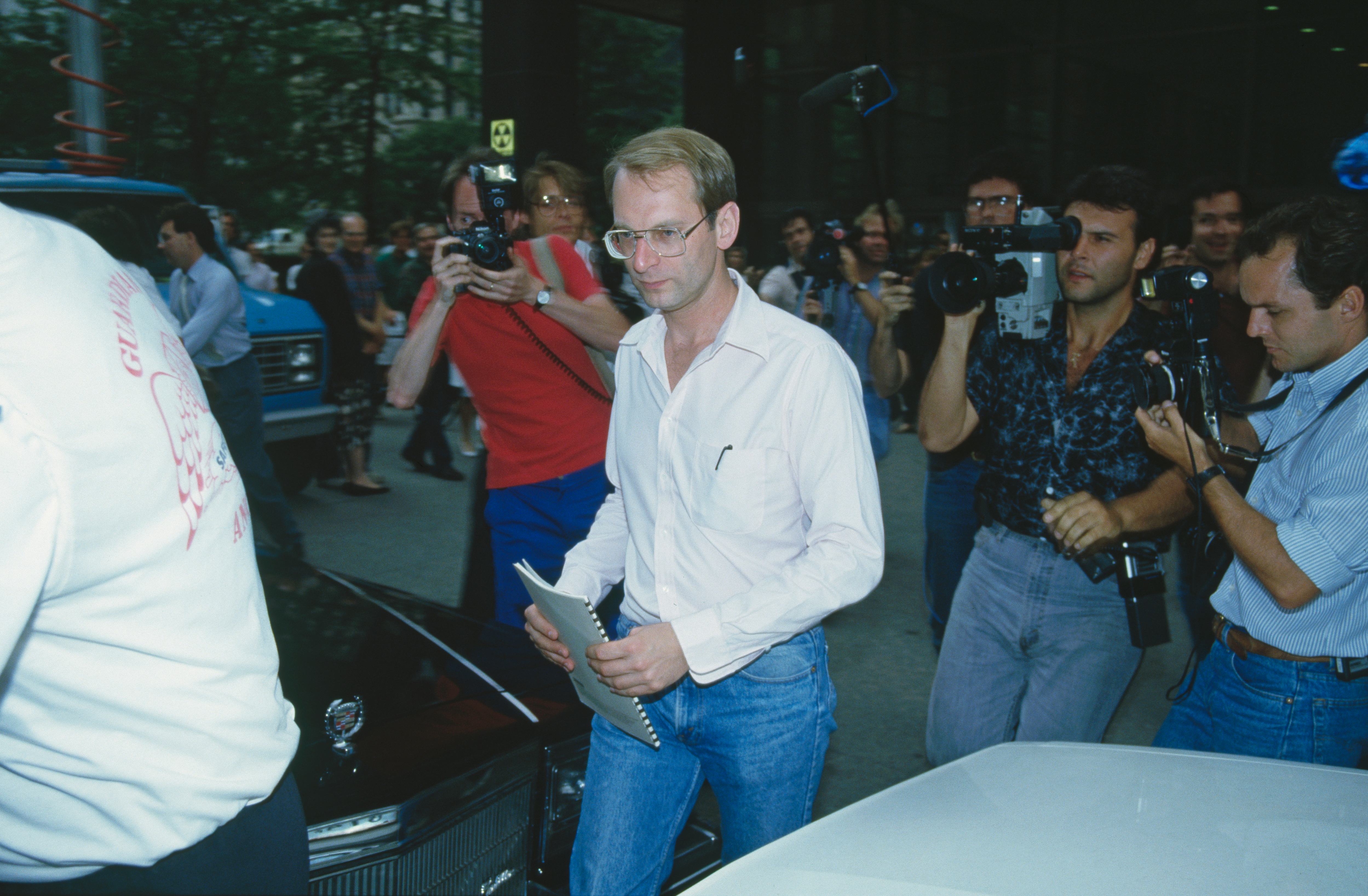 Where Is Bernhard Goetz Now? The 'Trial By Media' Subject Still Lives ...