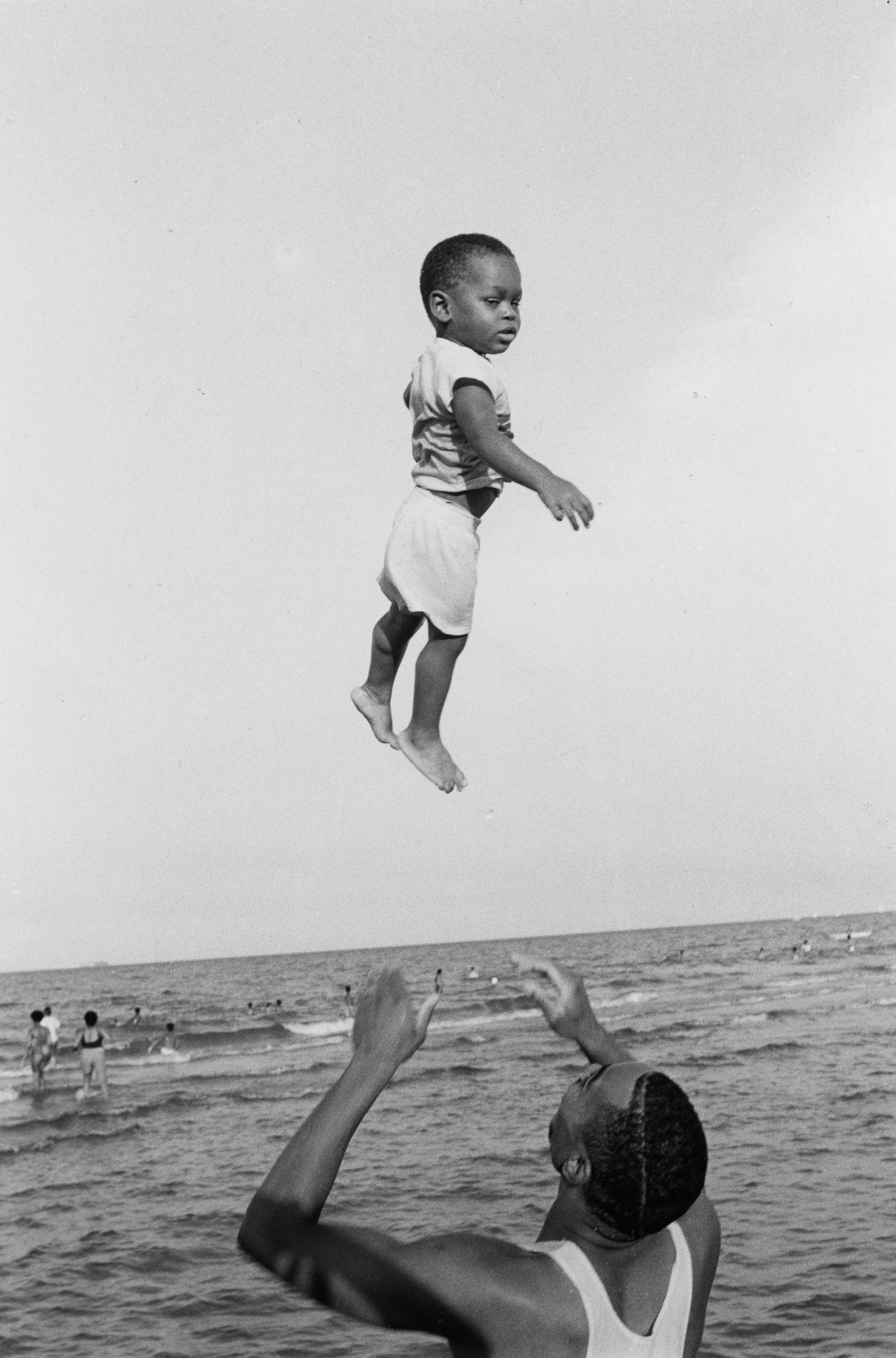 20 Vintage Photos Of Dads That Celebrate Fatherhood At Its Finest