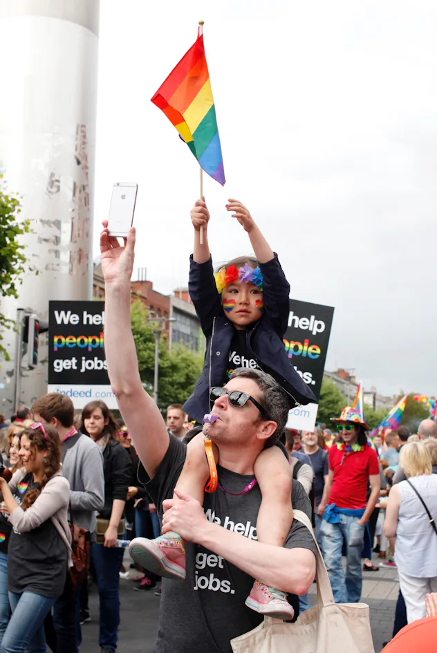 Beautiful Photos Of Parents & Kids Celebrating Pride Over The Years