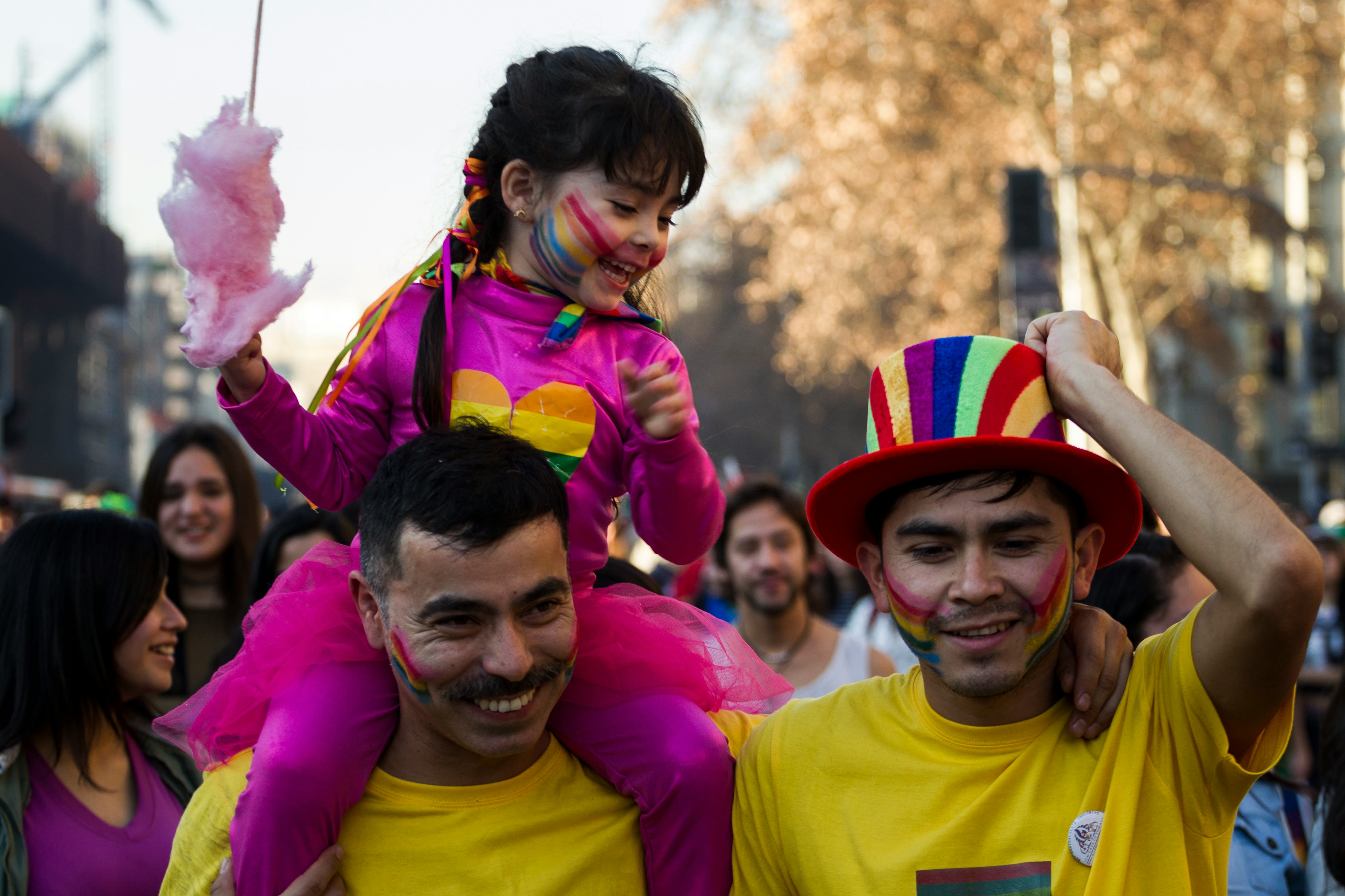 Beautiful Photos Of Parents & Kids Celebrating Pride Over The Years