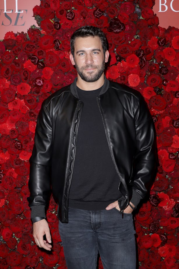 'Bachelorette' Alum Derek Peth Is Engaged To Model Saffron Vadher