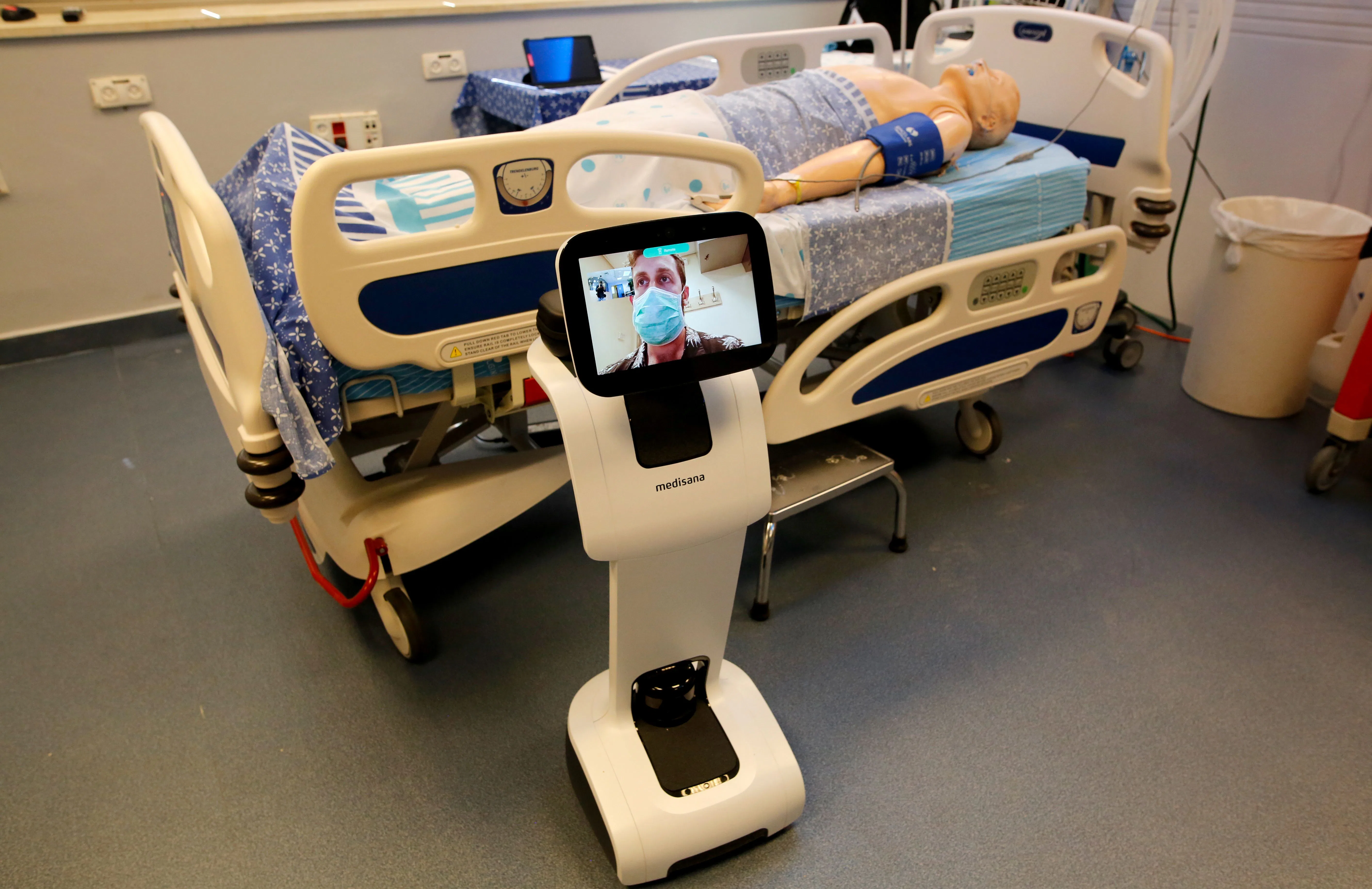 These robots are helping fight COVID-19 on the frontline