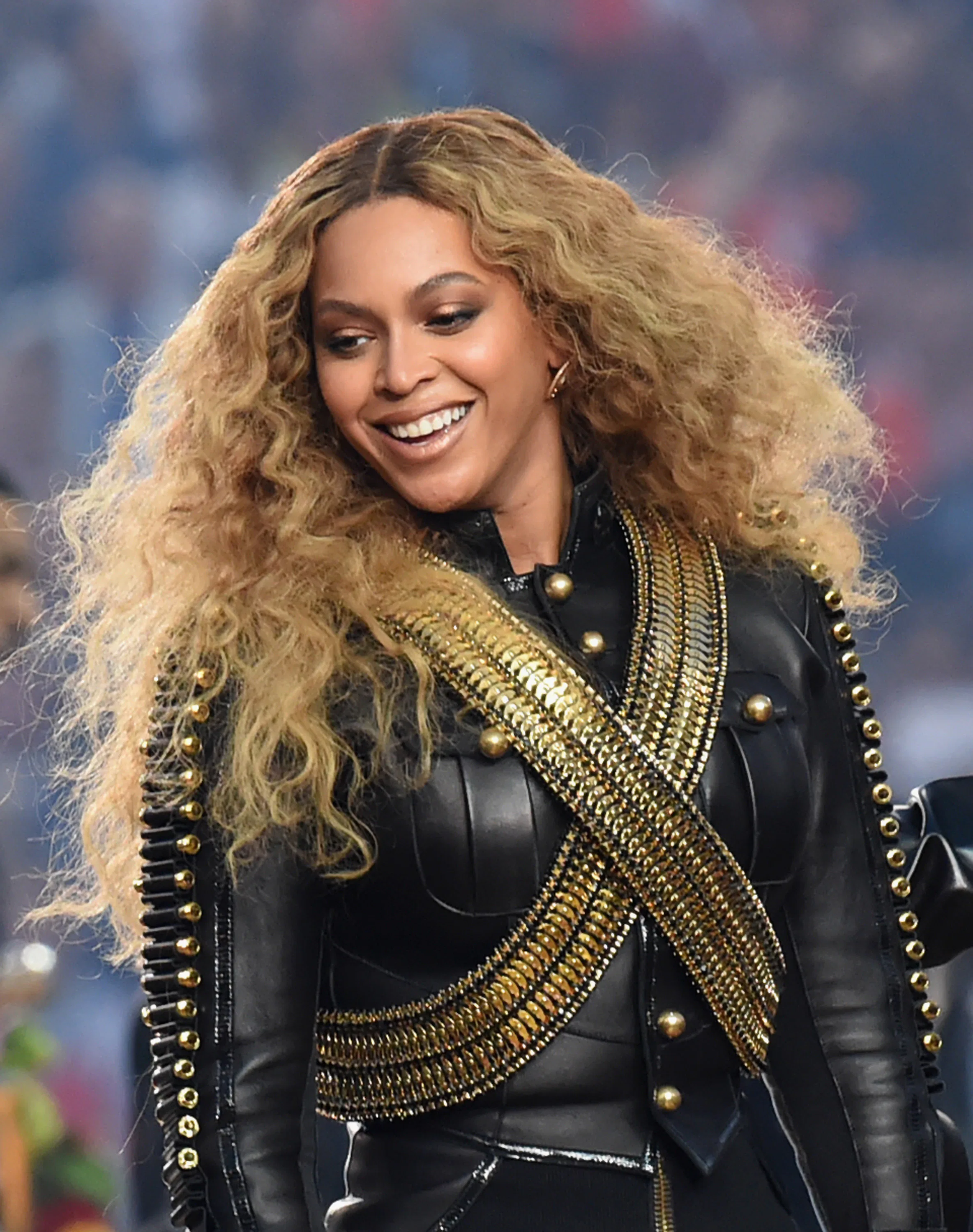 These Black Makeup Artists Have Created Some Of Your Favorite Celeb Red ...