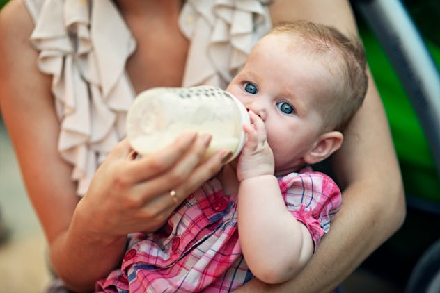 7 Signs You're Overfeeding Your Baby When Supplementing