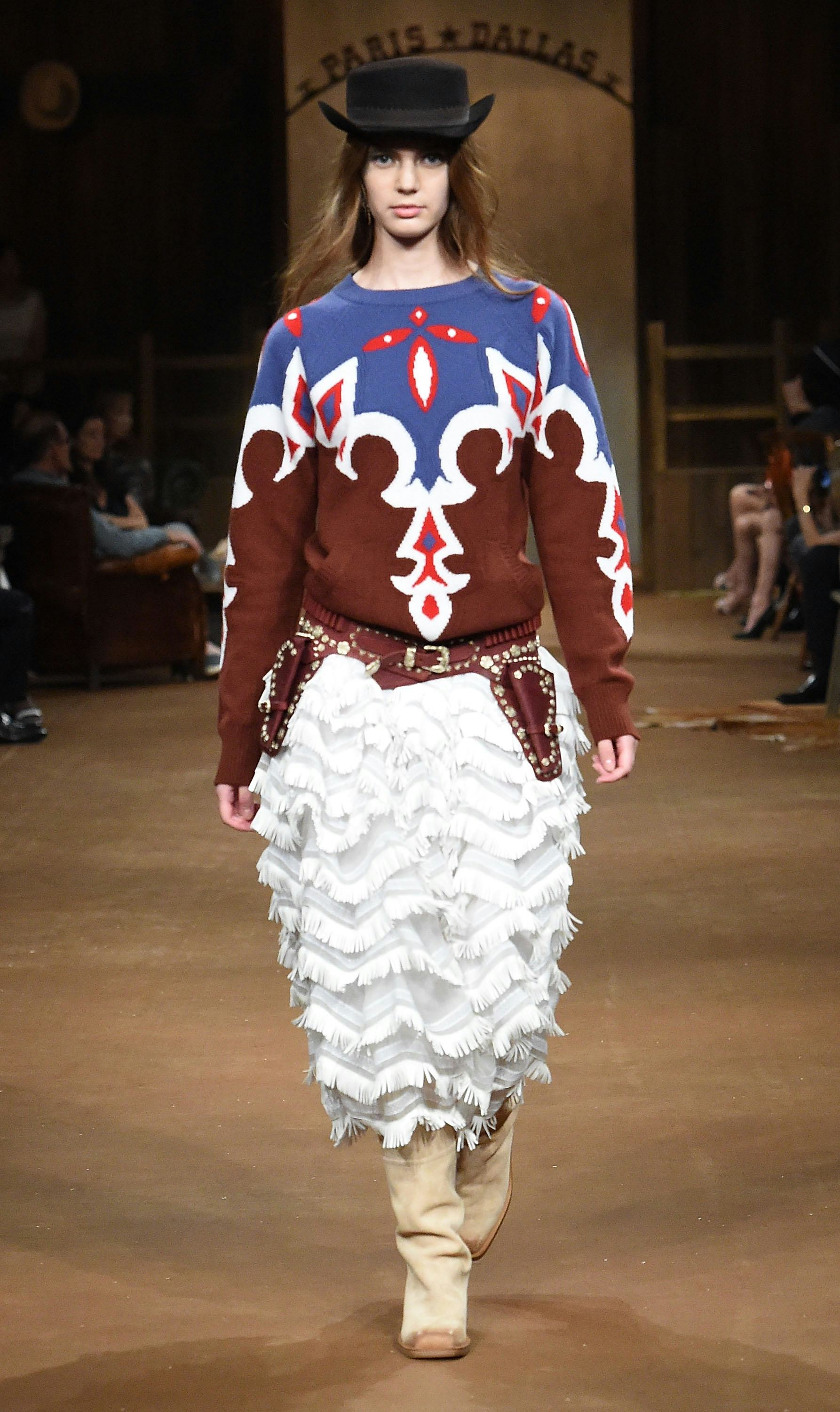 A History Of Chanel — From Its Beginnings To The Most Iconic Looks