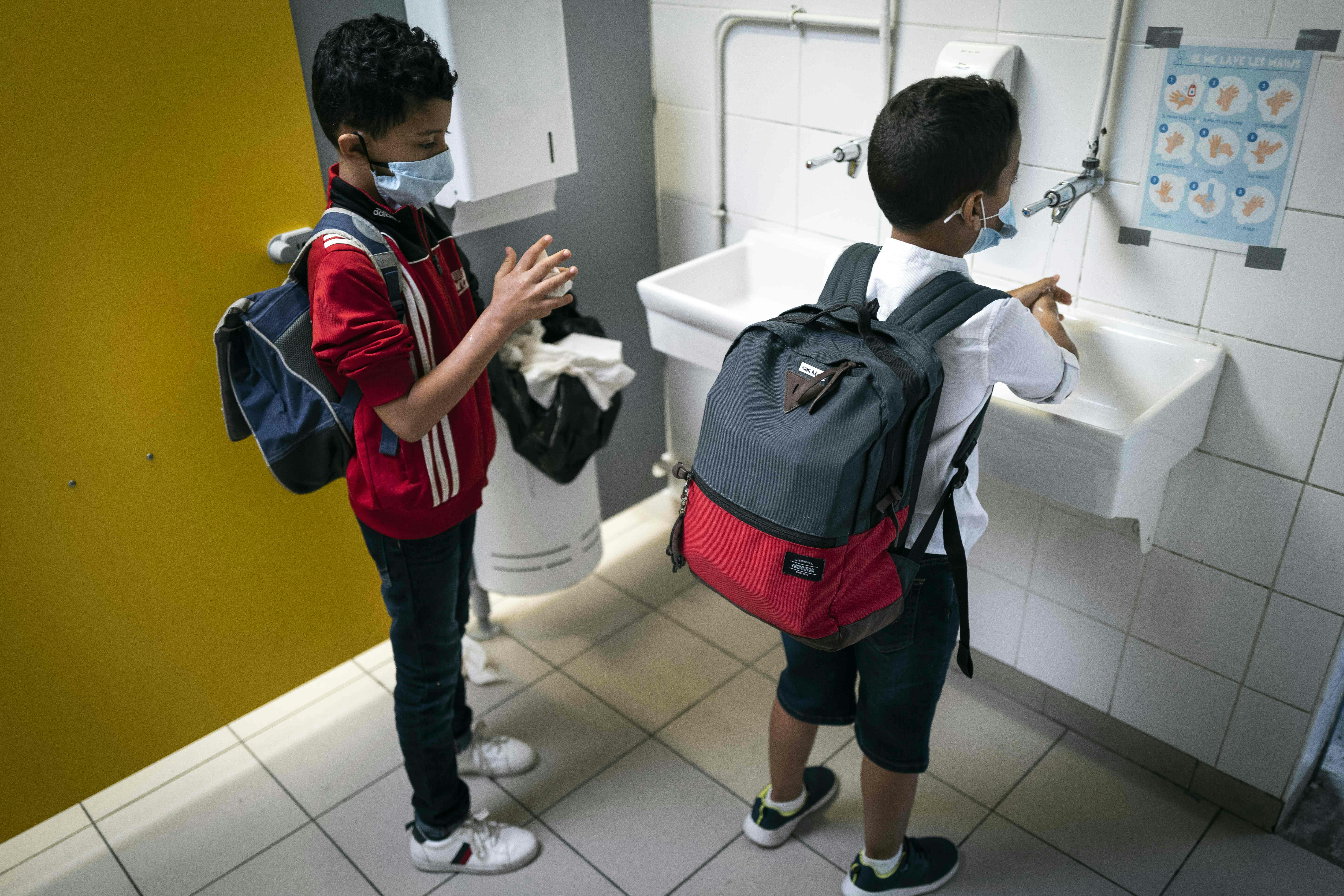 What To Do If Your Kid Is A Target Of Face Mask Bullying, According To ...