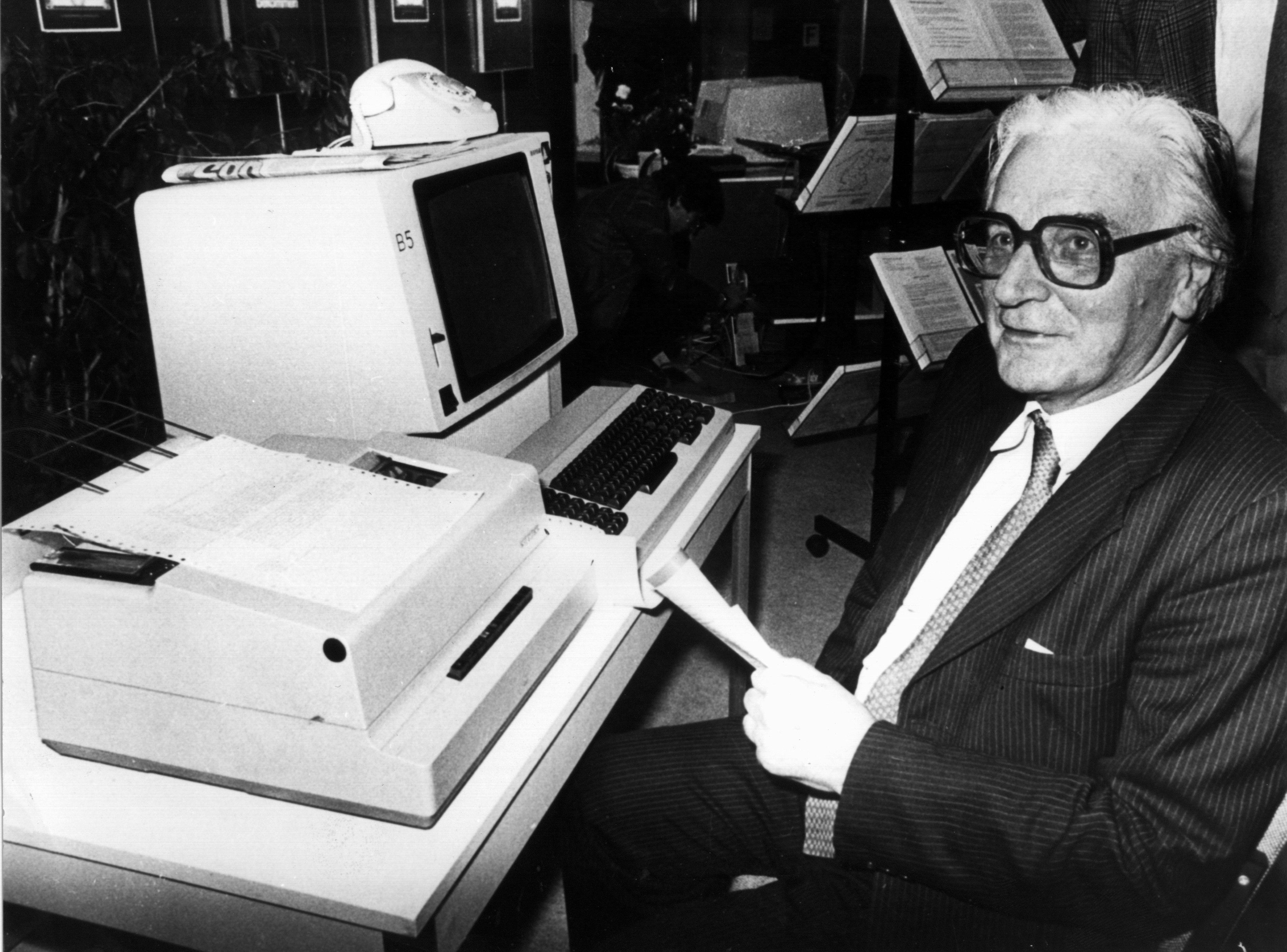 World's oldest working computer reunited with its long lost user manual