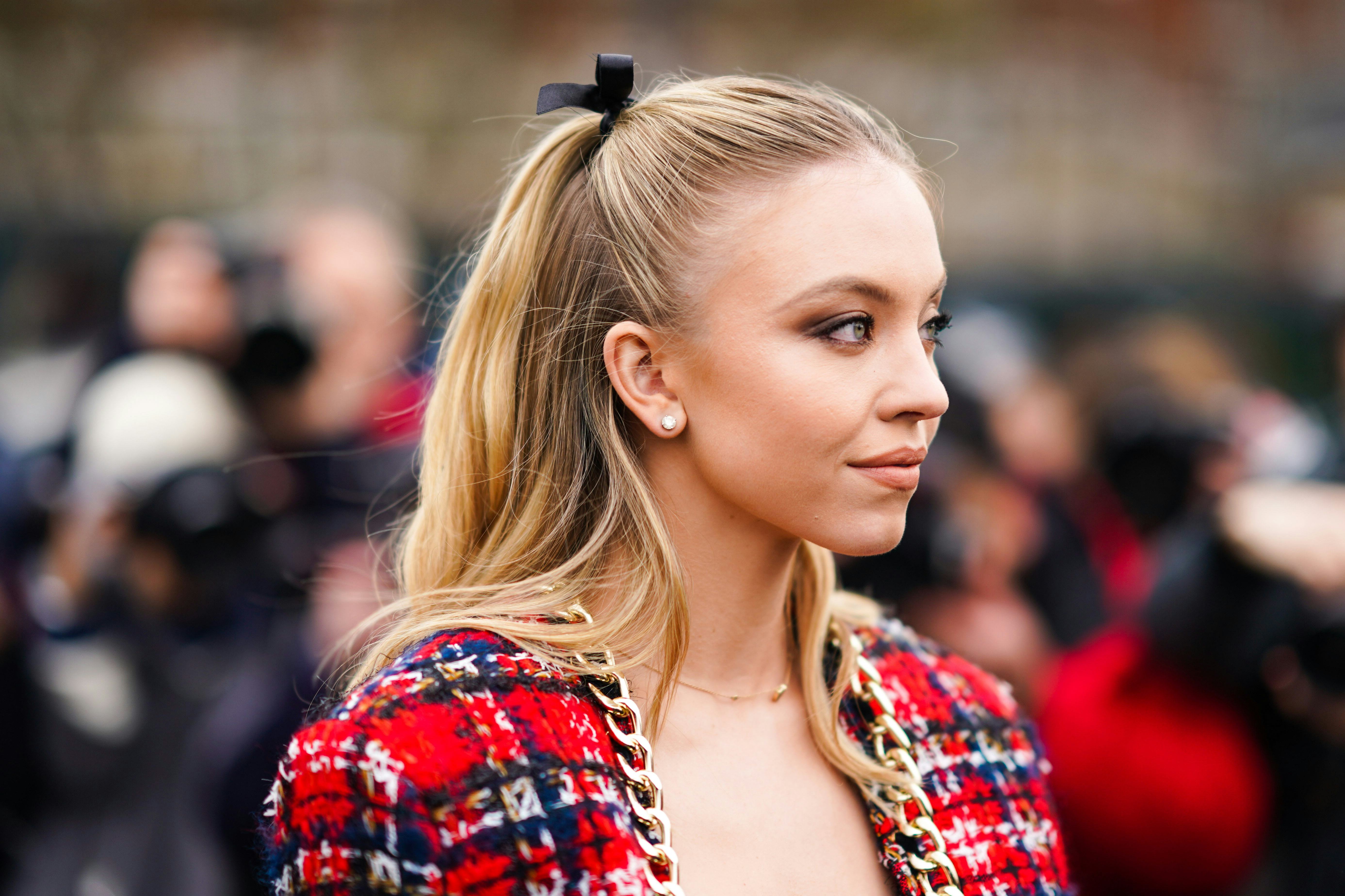 These September 2020 Hair Trends Pay Major Homage To The ’90s