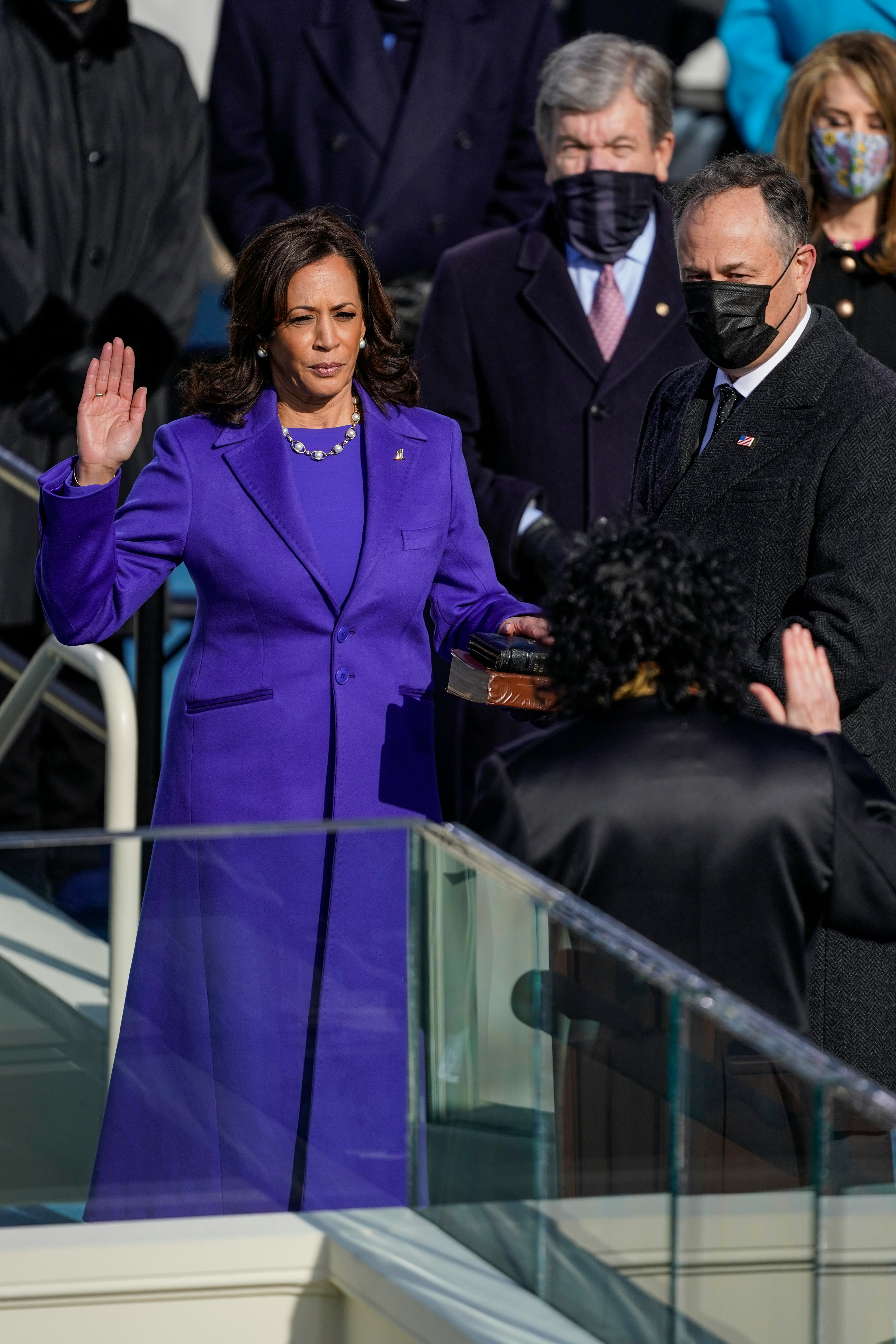 25 Kamala Harris' Outfits That Prove She's The Best At Power Dressing