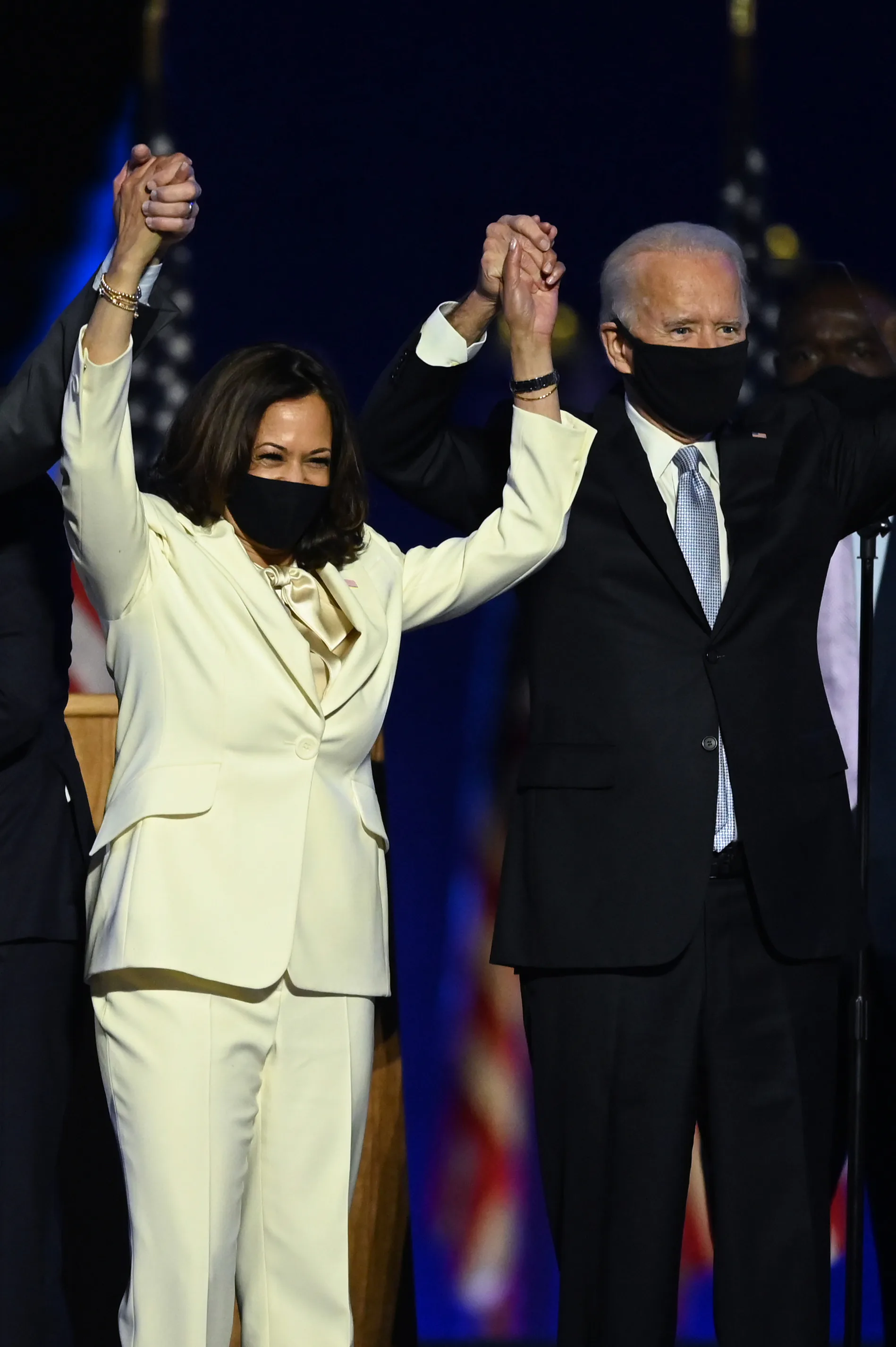 25 Kamala Harris' Outfits That Prove She's The Best At Power Dressing