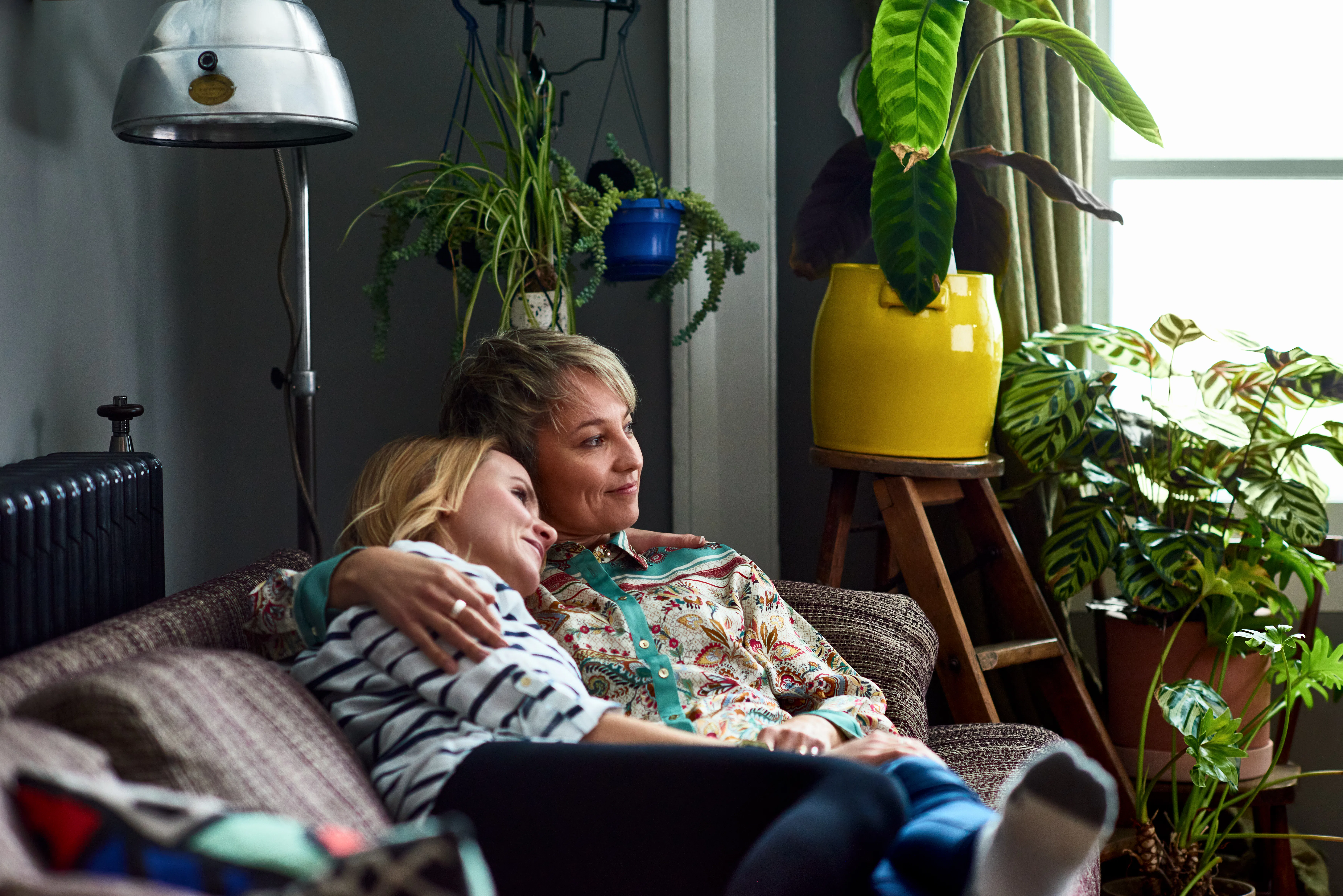 How To Support A Partner With Anxiety, According To Therapists