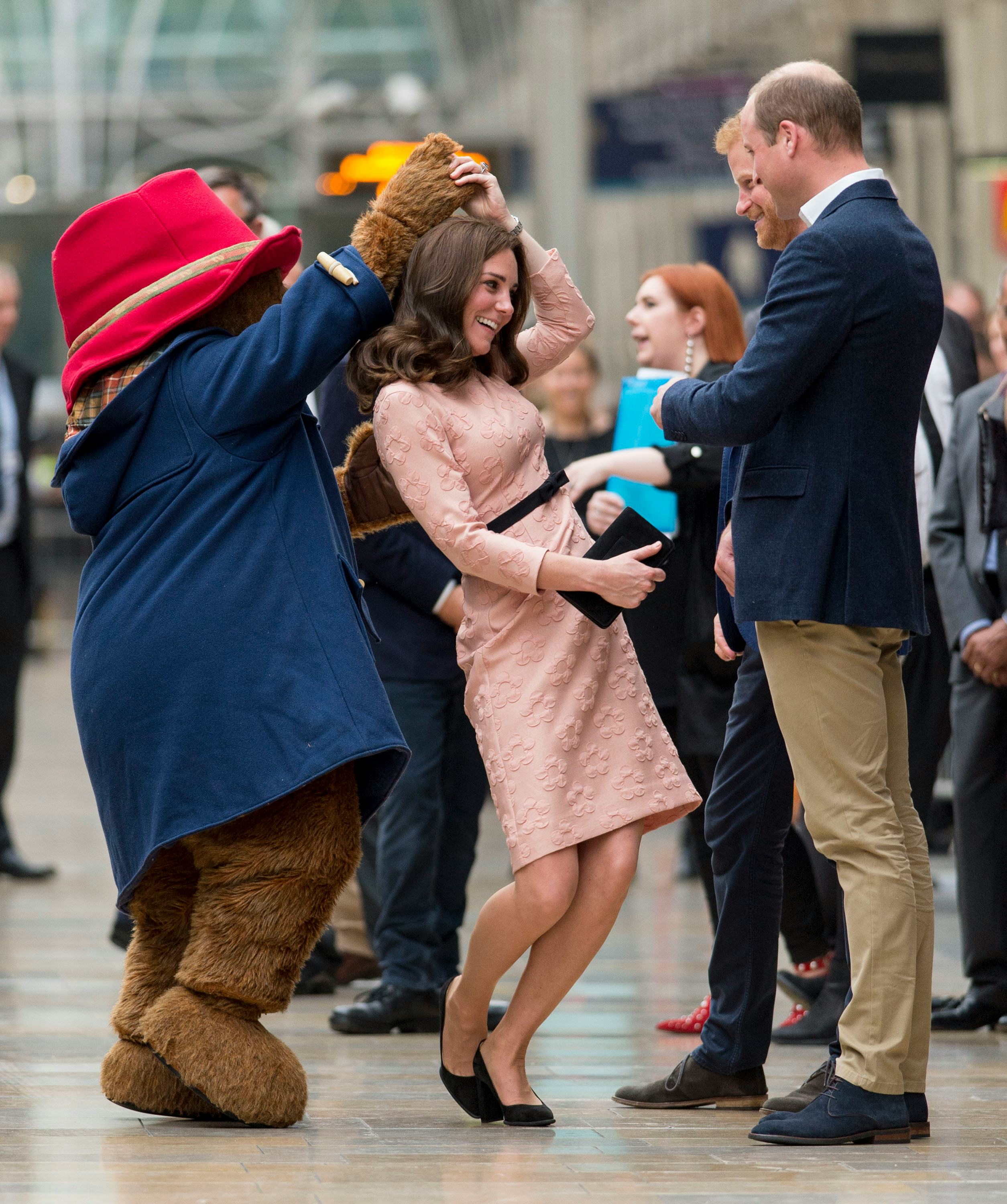 20 Photos Of Royals Dancing & Having An Absolute Ball
