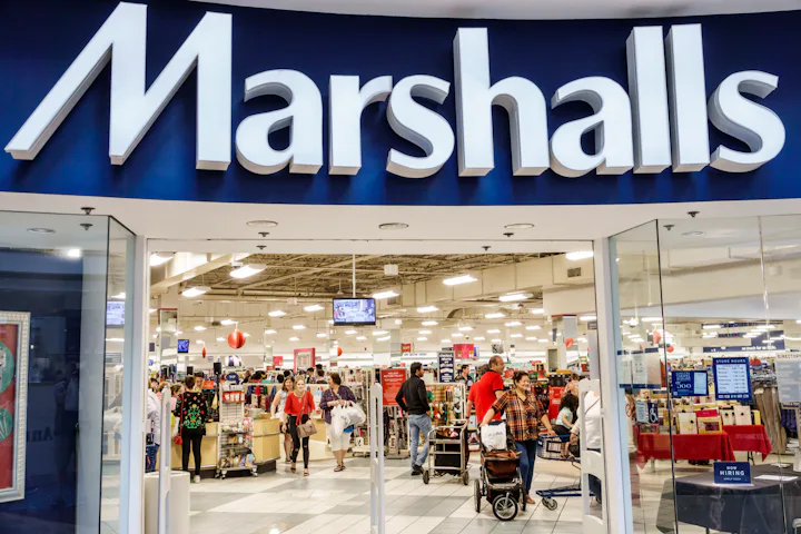 When Does TJ Maxx & Marshalls Put Out Holiday & Christmas 2021 Merchandise?