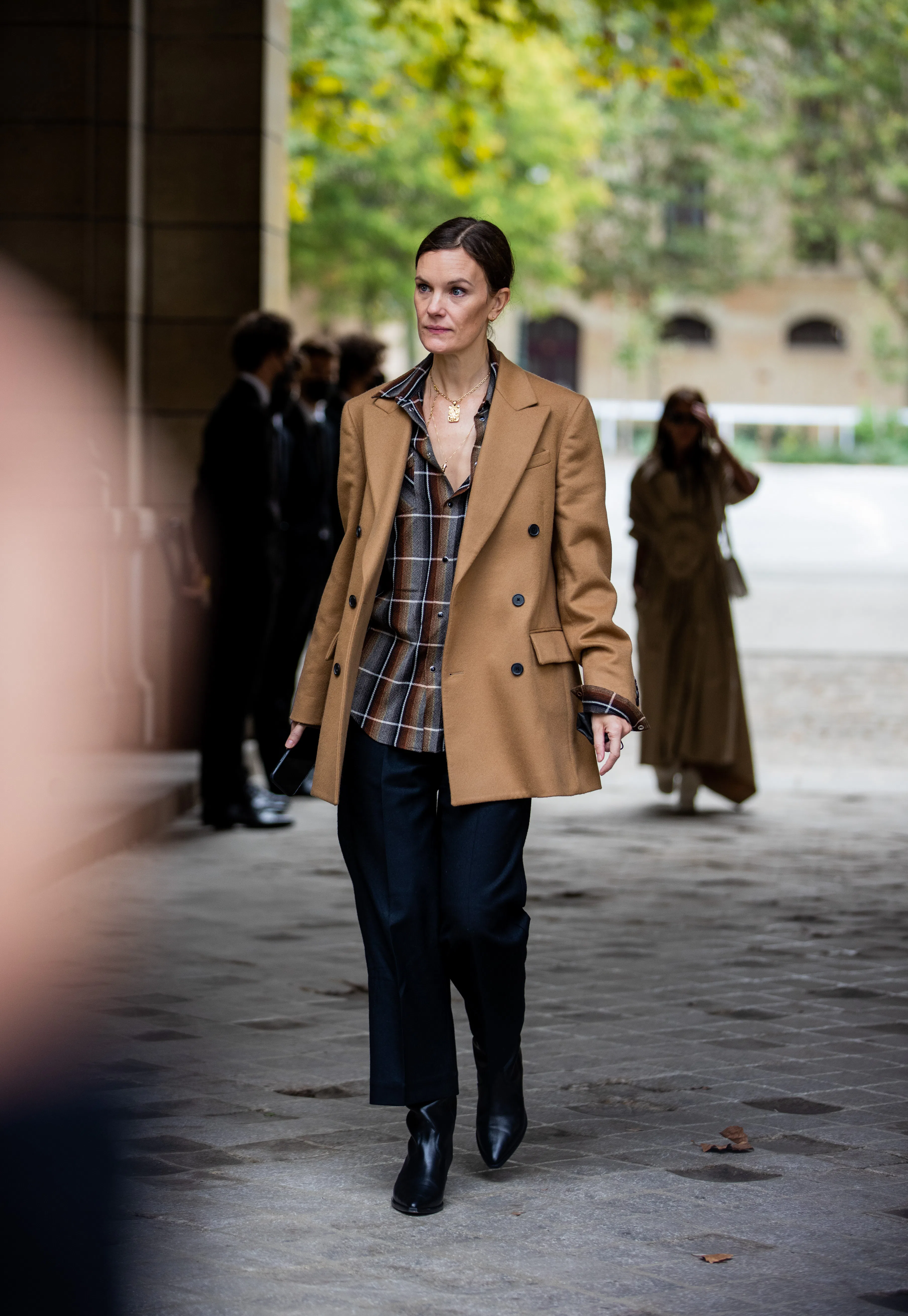 The Boxy Blazer Makes Every Fall Outfit Better — Here's Proof