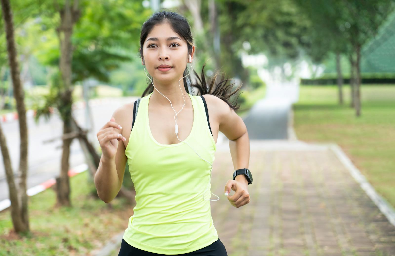 How To Walk Faster, According To Fitness Trainers