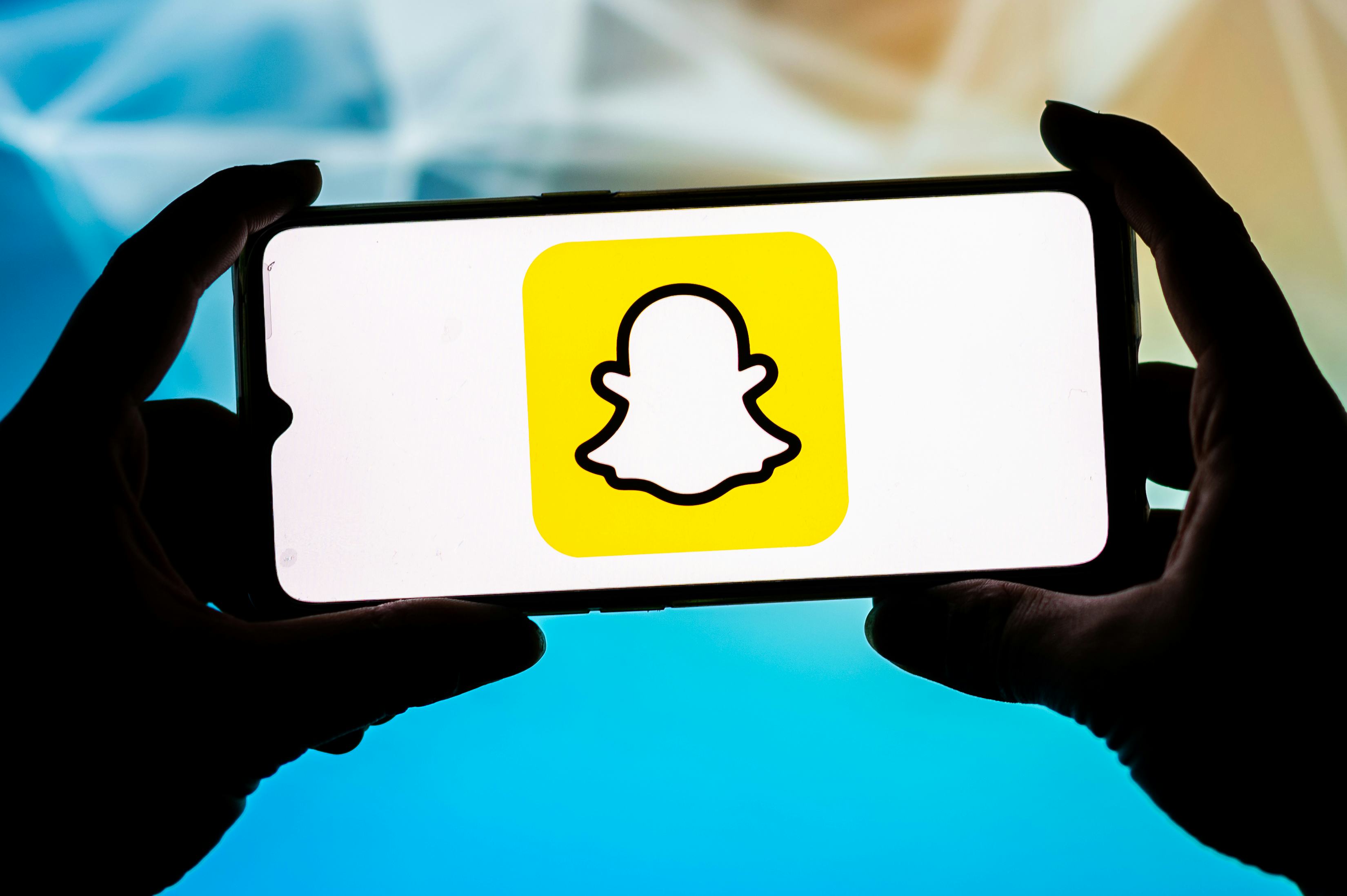 Snapchat’s Viral 2021 Lenses: Bernie Sanders, ‘Squid Game’, & More