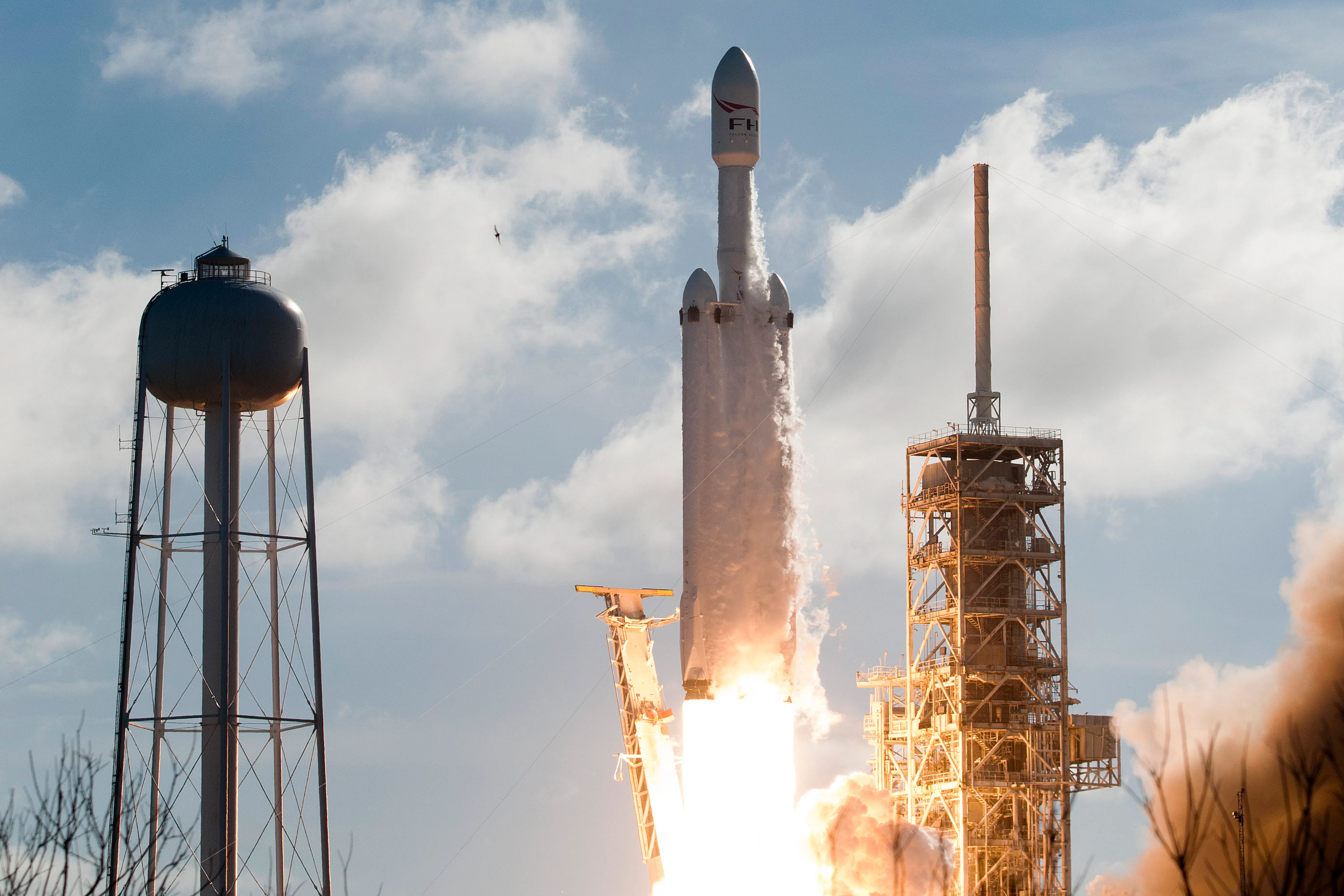Where is Starman? Tesla Roadster embarks on third — loneliest — orbit ...