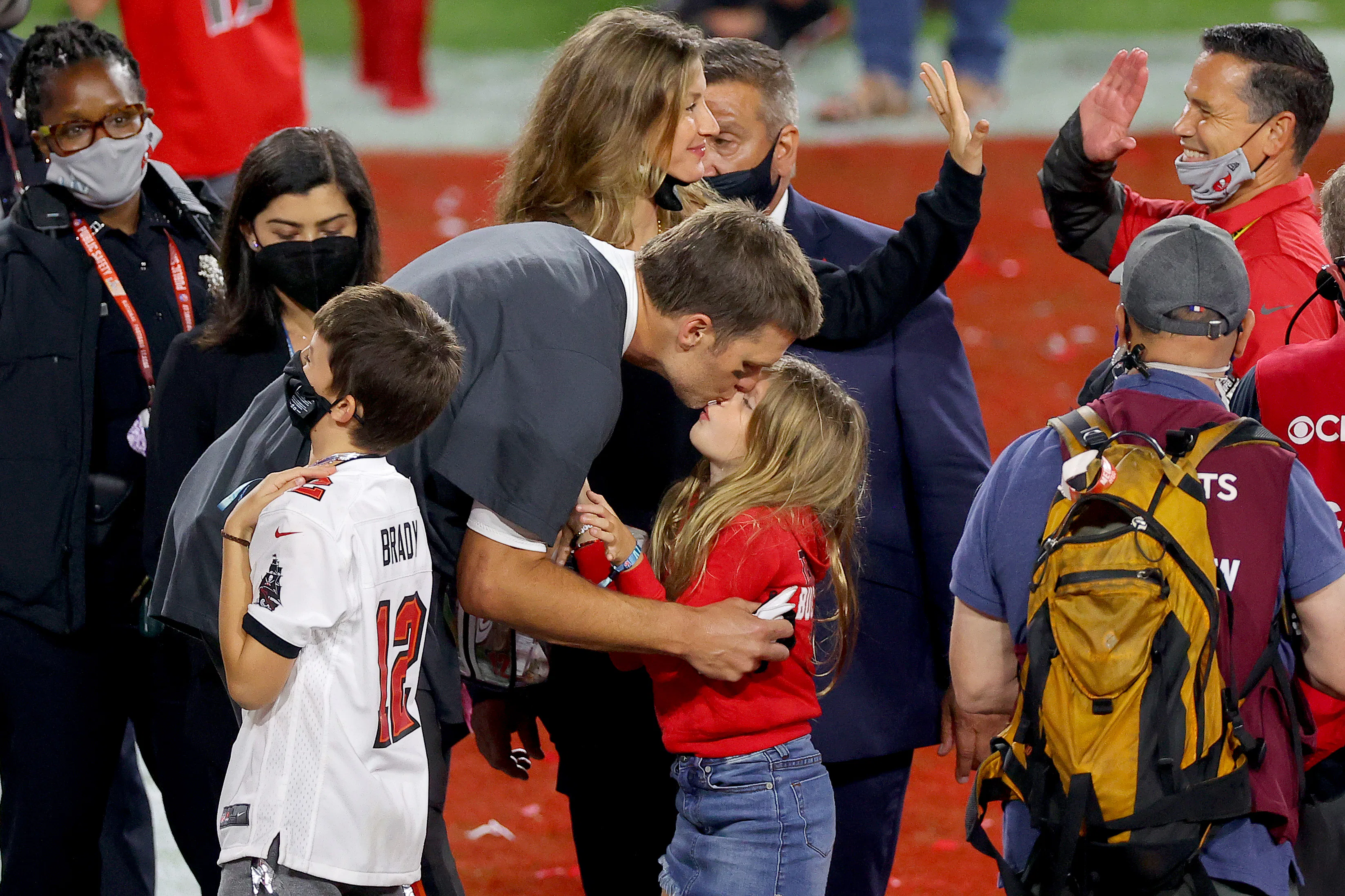 Photos Of Tom Brady & Kids After 2021 Super Bowl Win Are So Sweet
