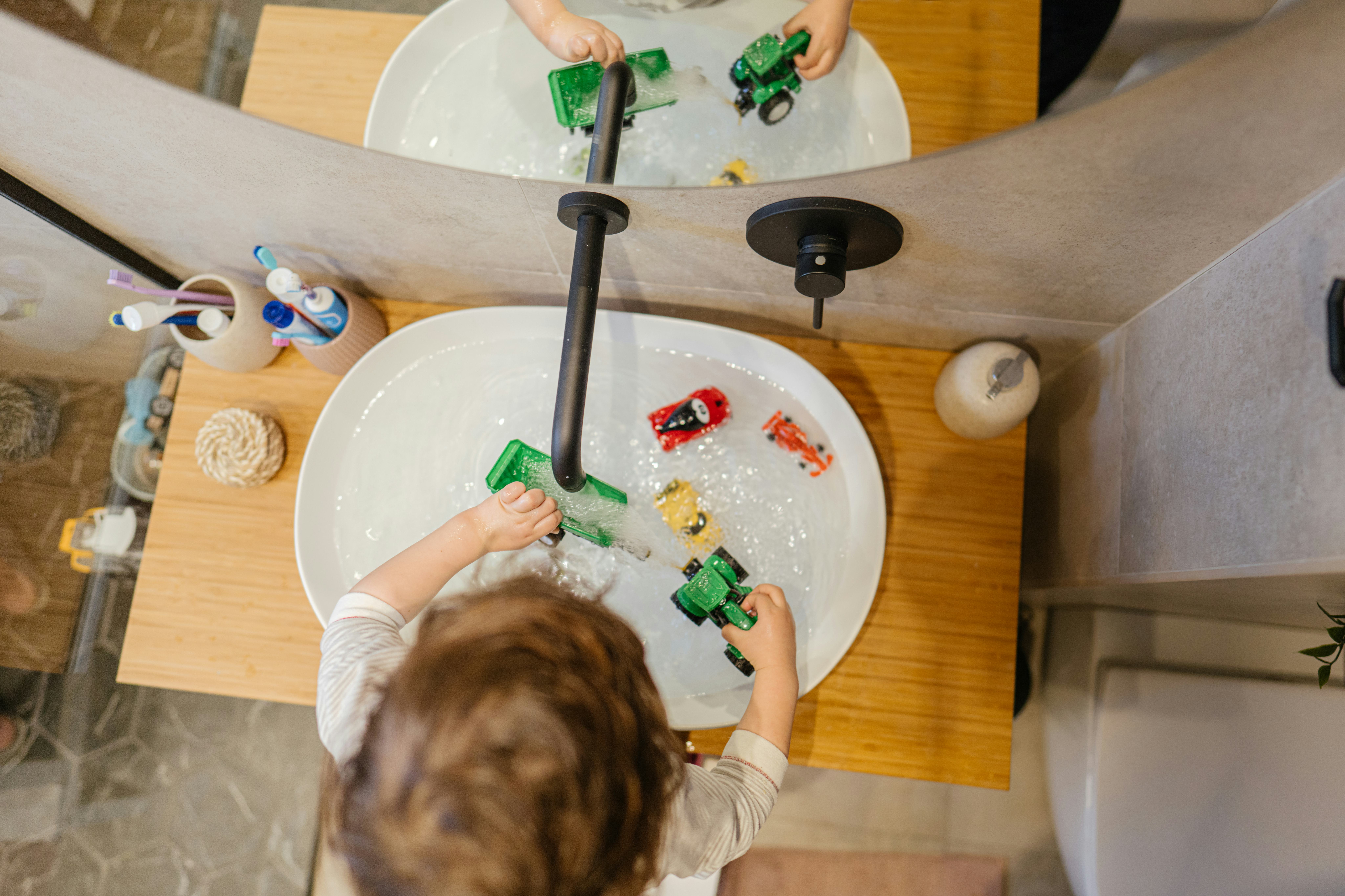 10 Easy Kids Water Activities