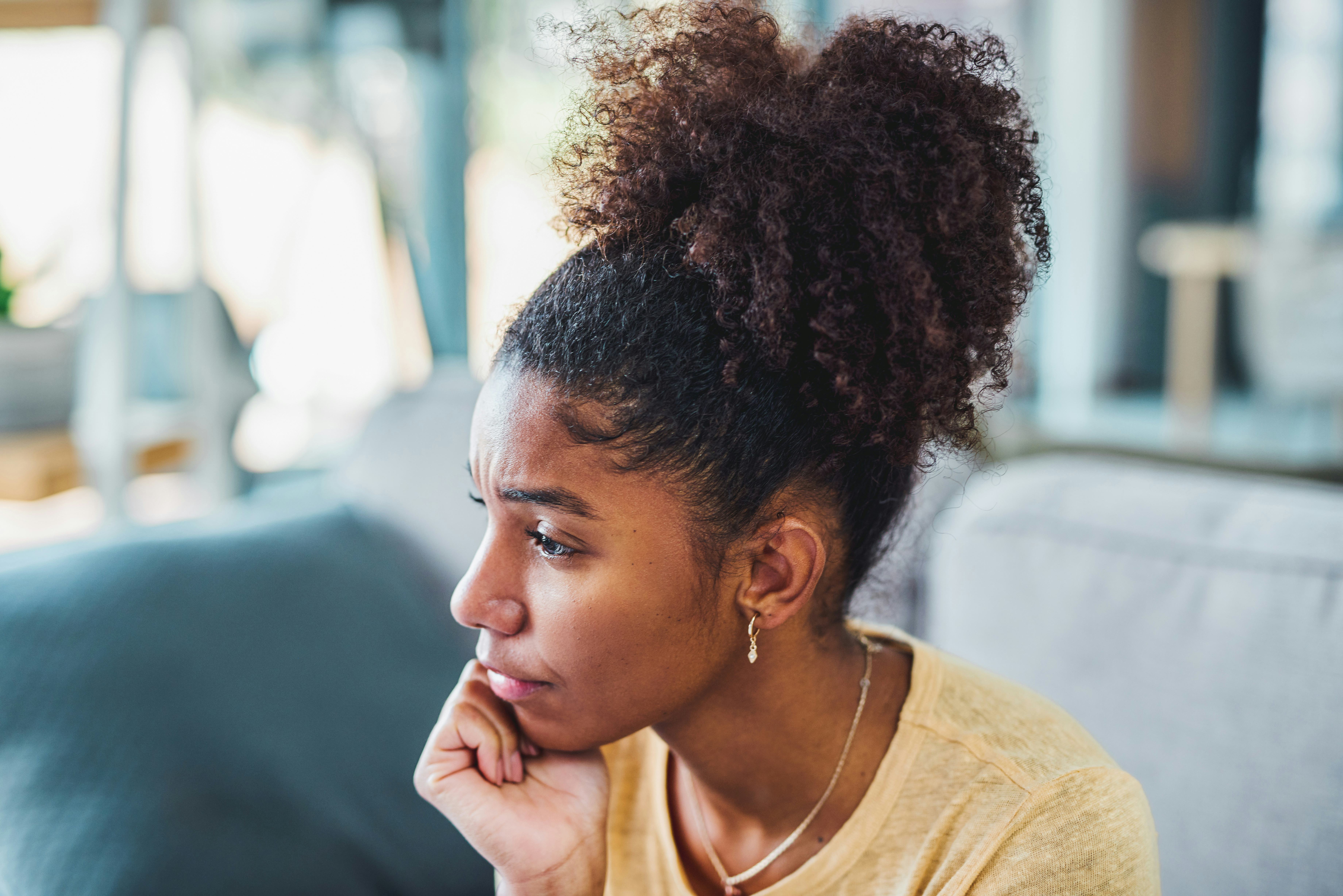 9 Signs Your Relationship Is Making Your Anxiety Worse