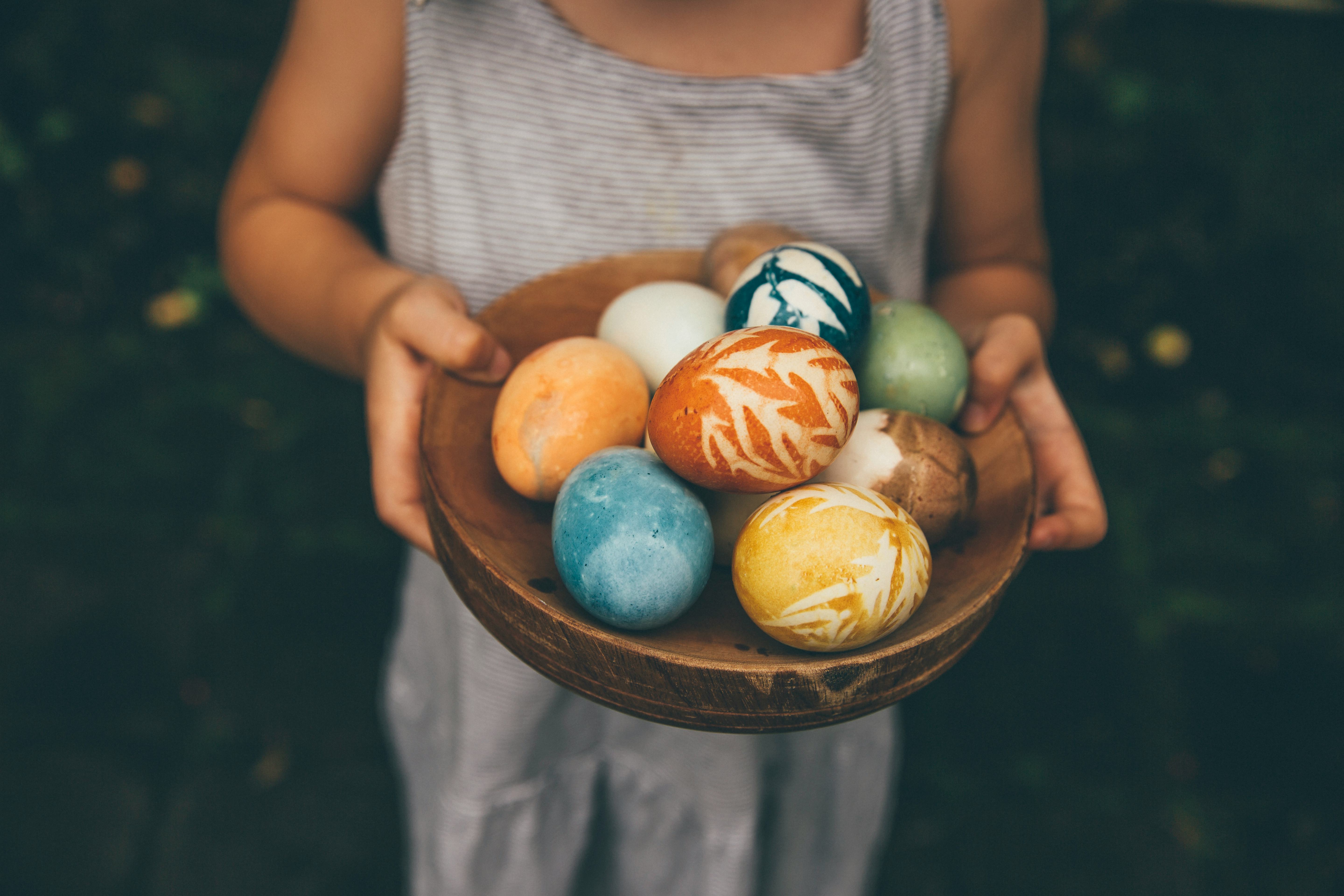 21 Outdoor Easter Egg Hunt Ideas That Are Easy And Creative