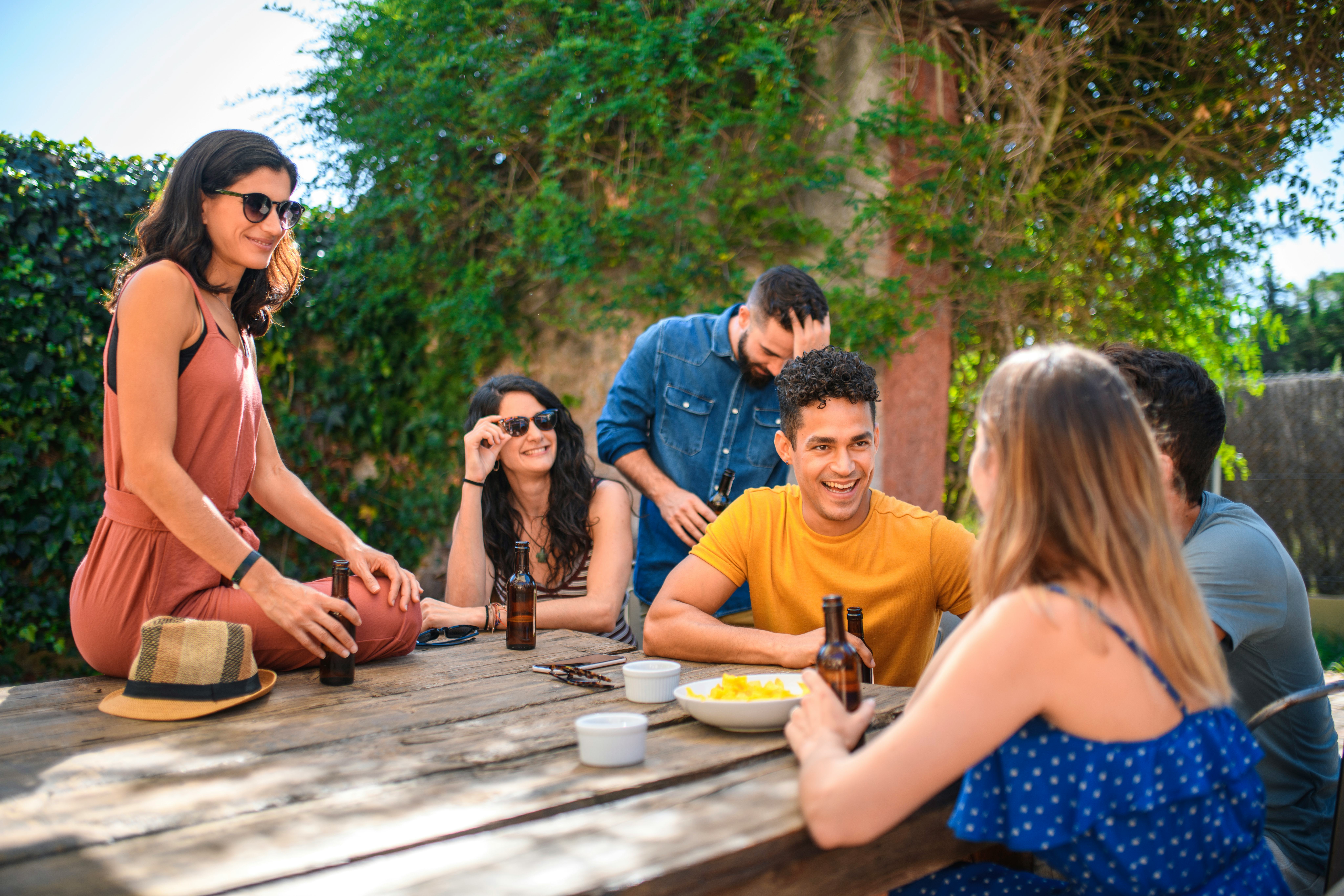 9 Icebreakers For Meeting Your Partner's Friends For The First Time