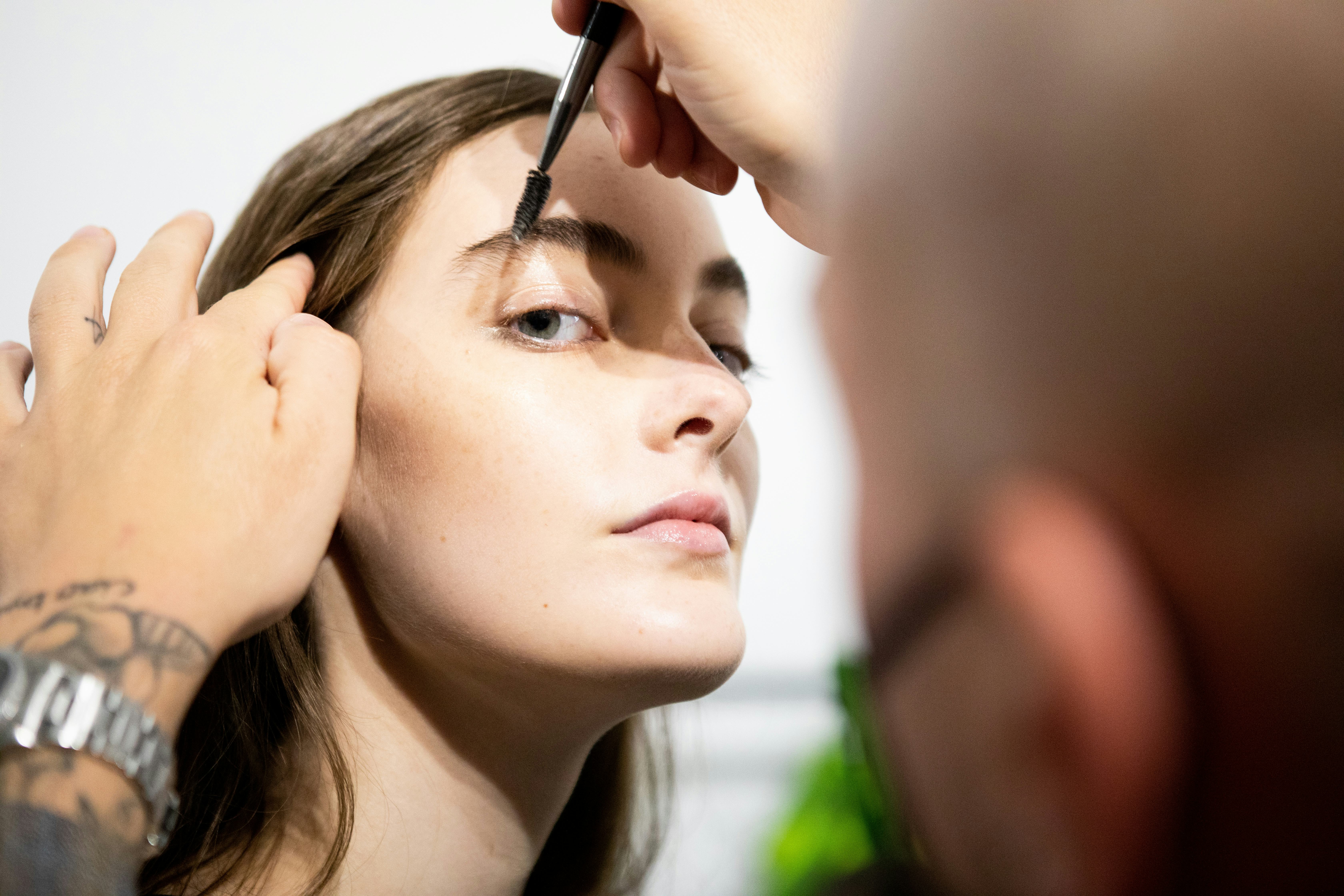 The Best Eyebrow Growth Serums Have This In Common