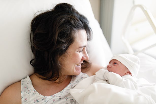 What Is Precipitous Labor & Delivery? Experts Explain Causes & Symptoms ...