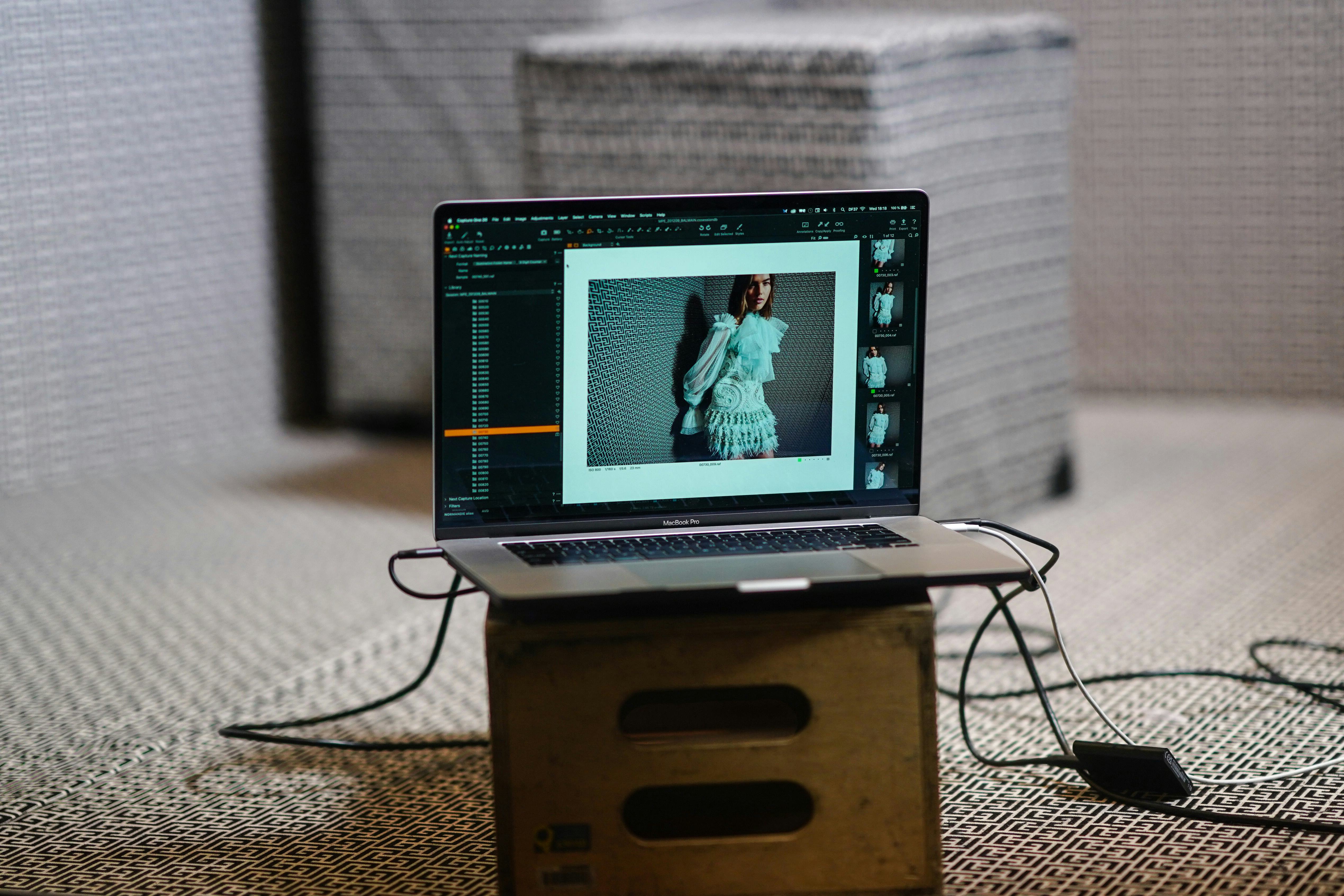 Redesigned MacBook Pros with HDMI and SD slots getting 10-core CPUs